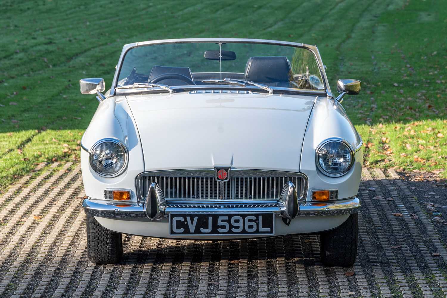Lot 59 - 1973 MG B Roadster