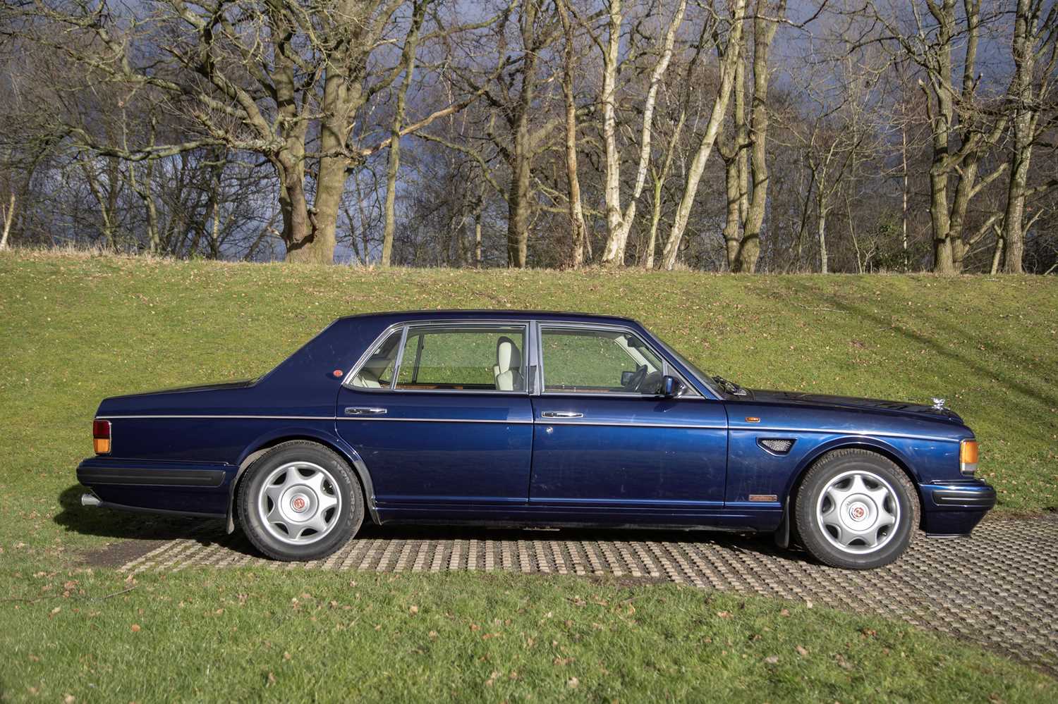 Lot 60 - 1997 Bentley Turbo R LWB