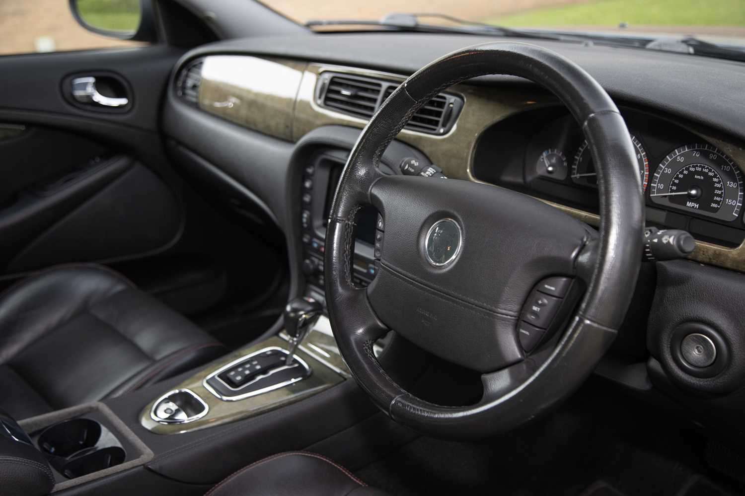 Lot 75 - 2002 Jaguar S-Type R