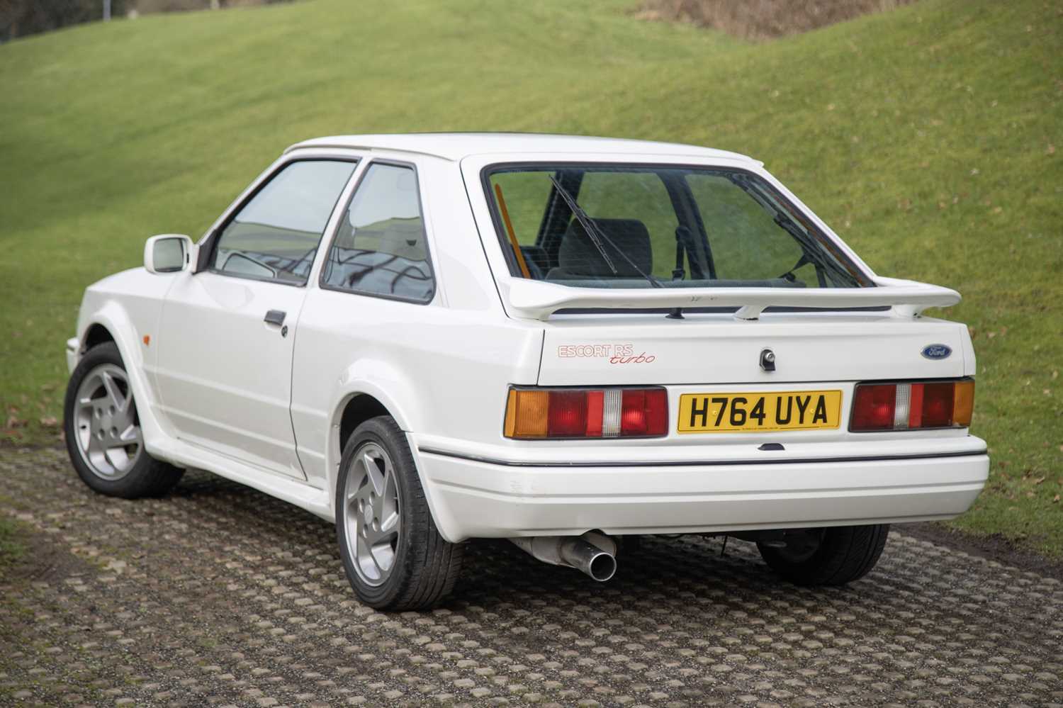 Lot 106 - 1990 Ford Escort XR3i