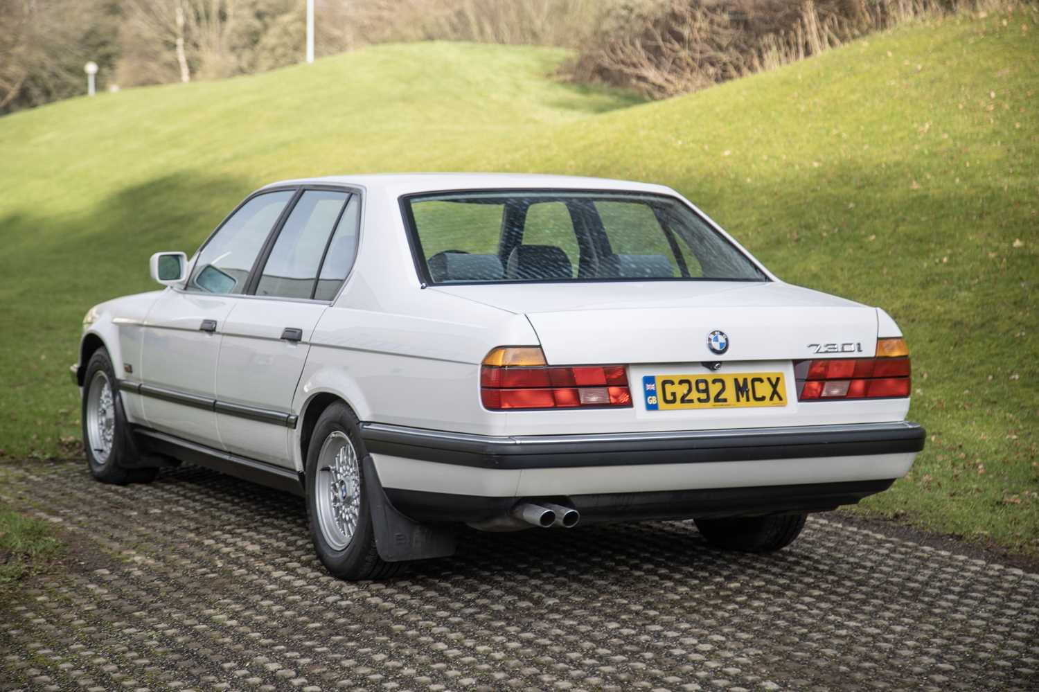 Lot 61 - 1990 BMW 730i SE