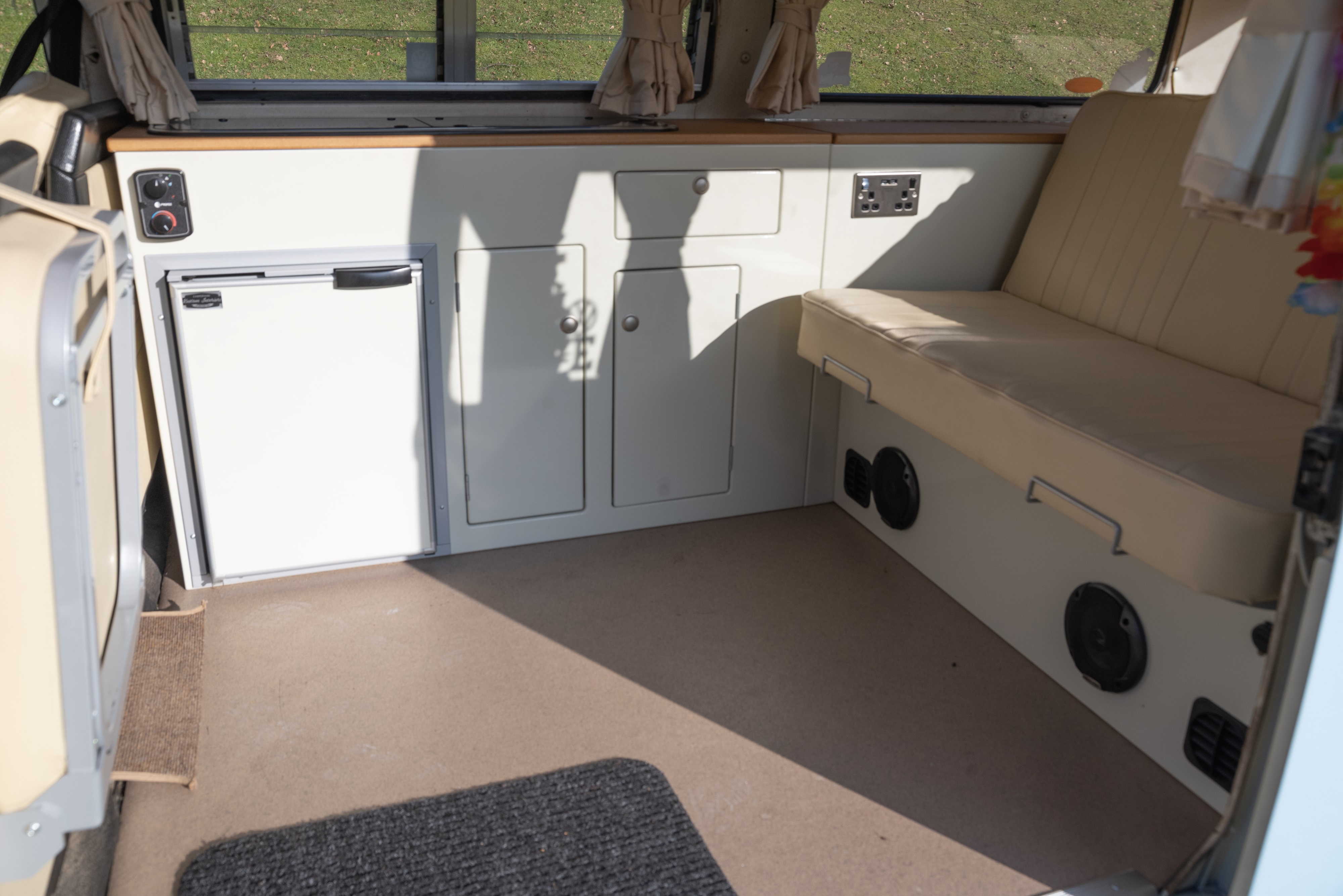 Lot 25 - 1972 Volkswagen Type 2 Low Light Devon Camper