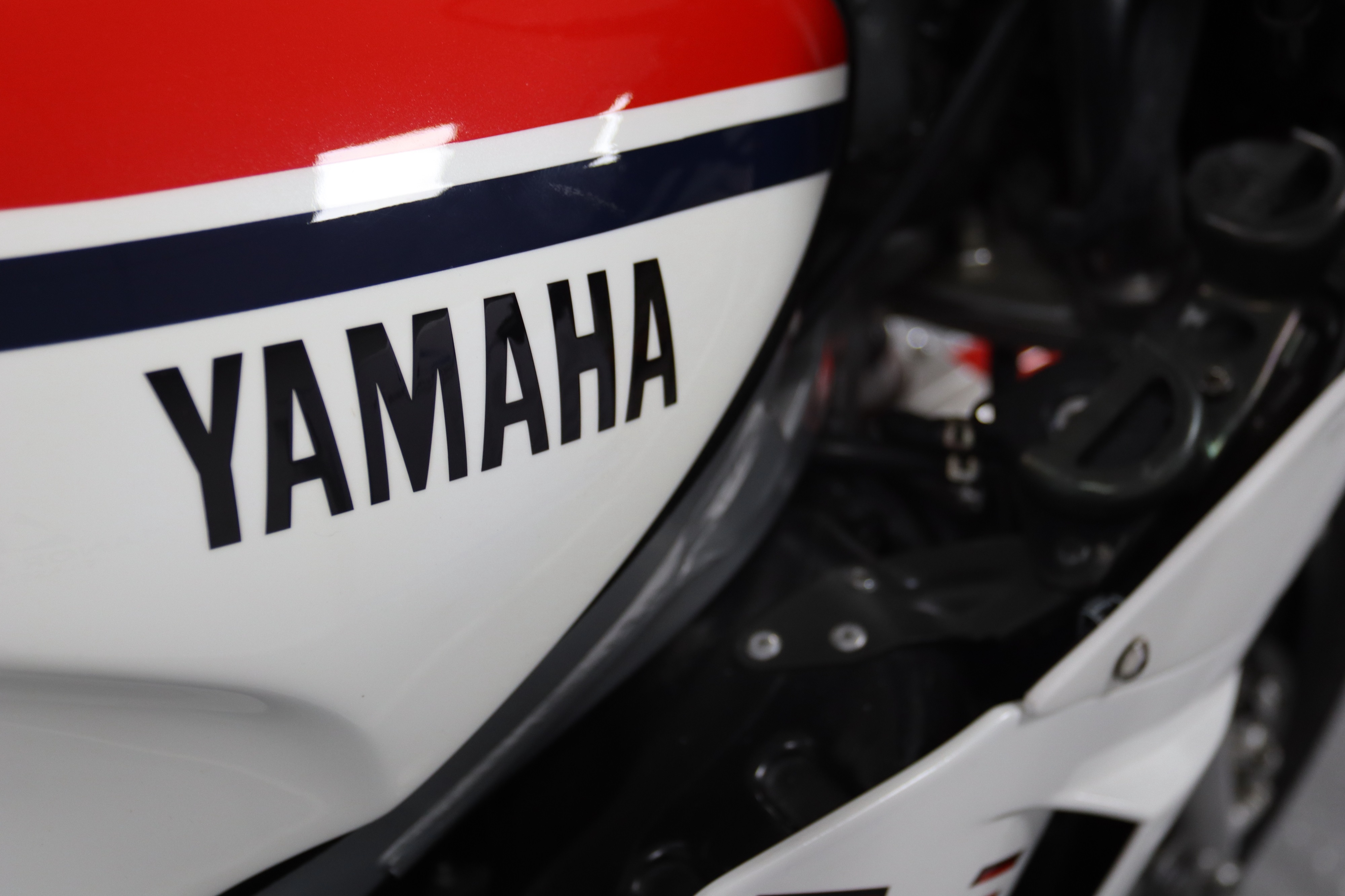 Lot 44 - 1985 Yamaha RD500LC