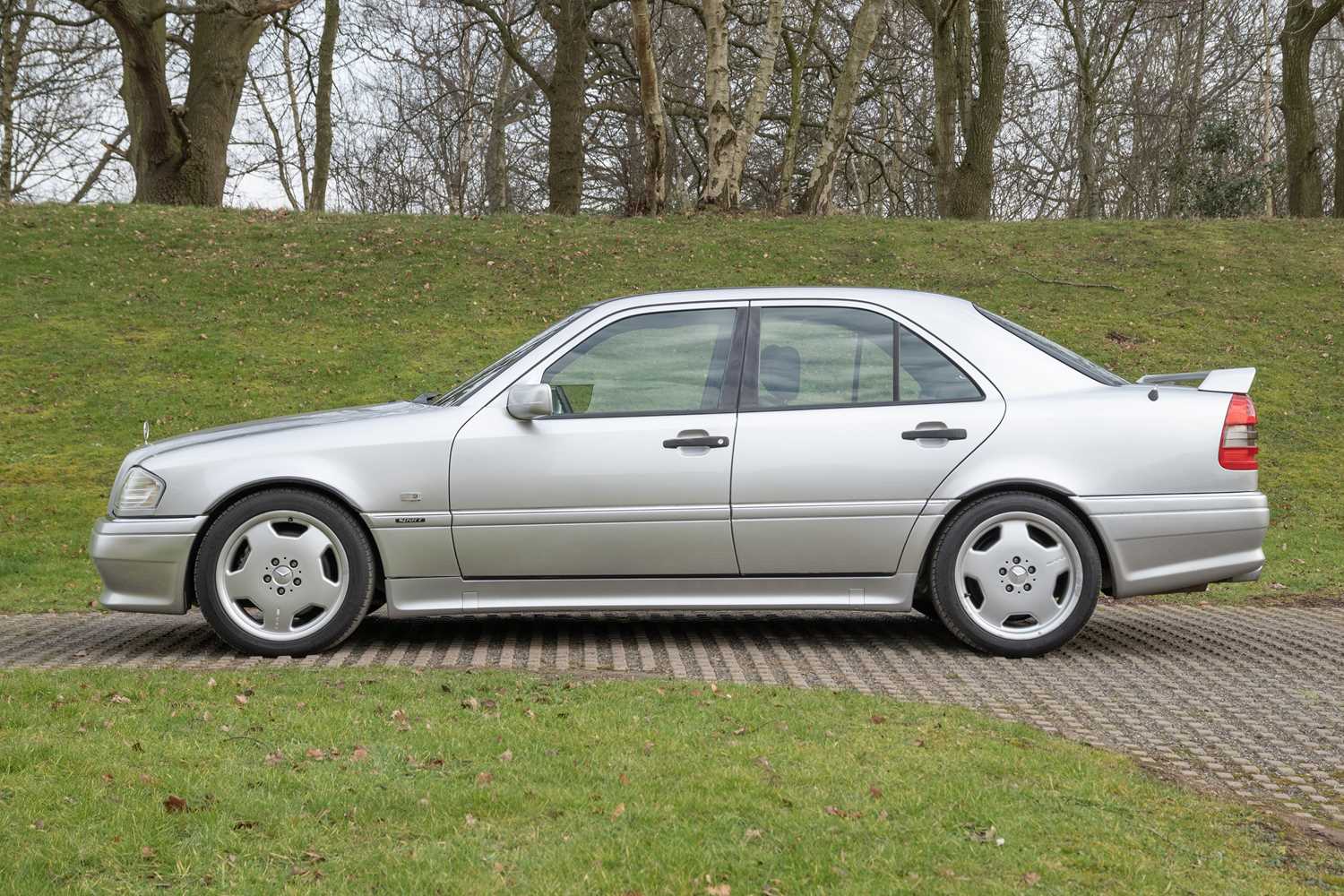 Lot 7 - 1996 Mercedes-Benz C 36 AMG