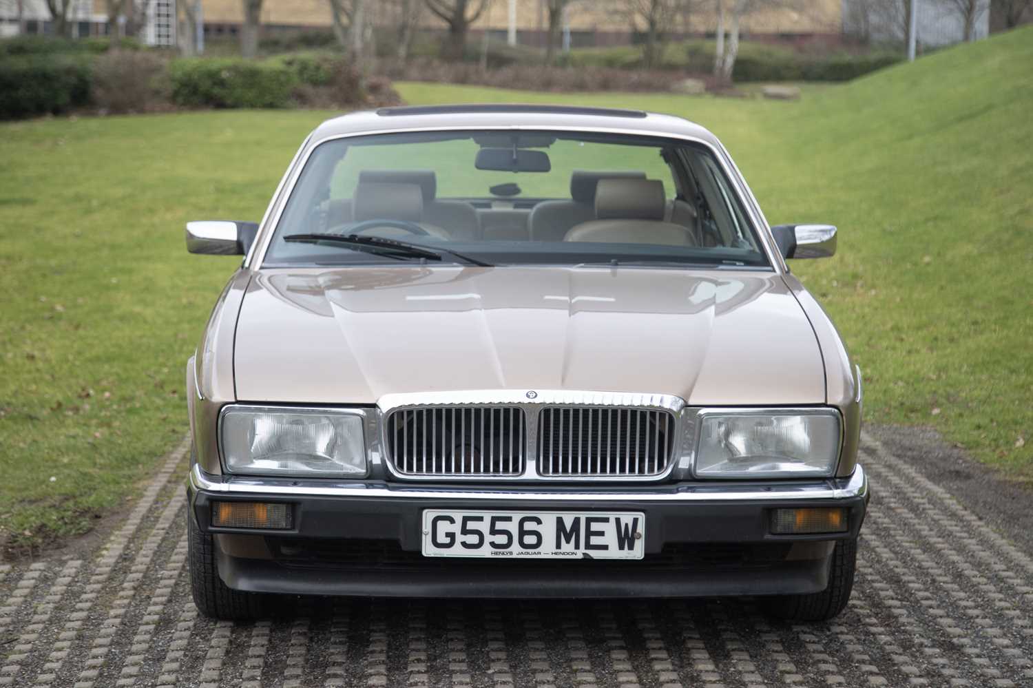 Lot 16 - 1989 Daimler Sovereign 4.0