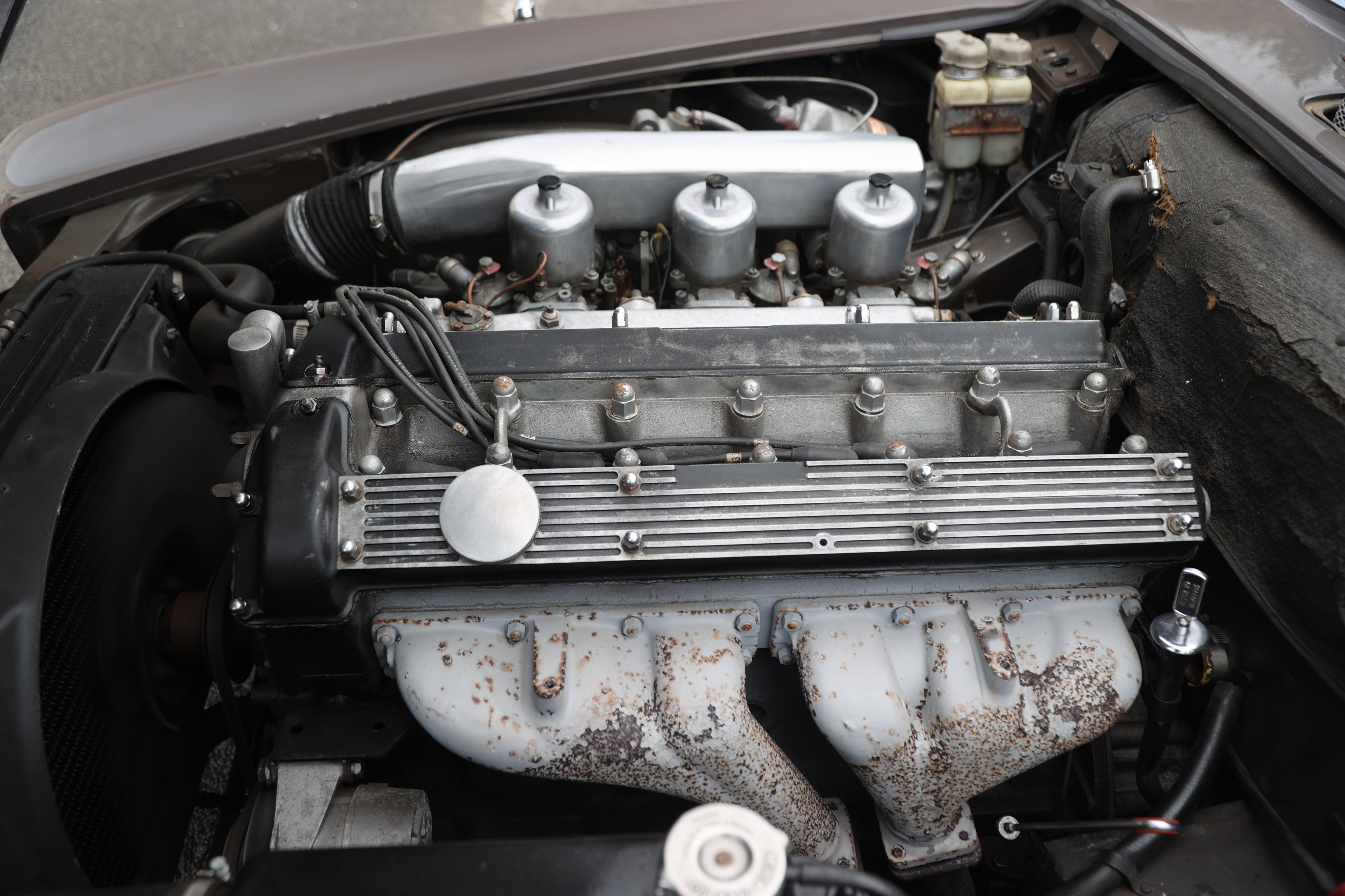 Lot 71 - 1970 Jaguar 420G