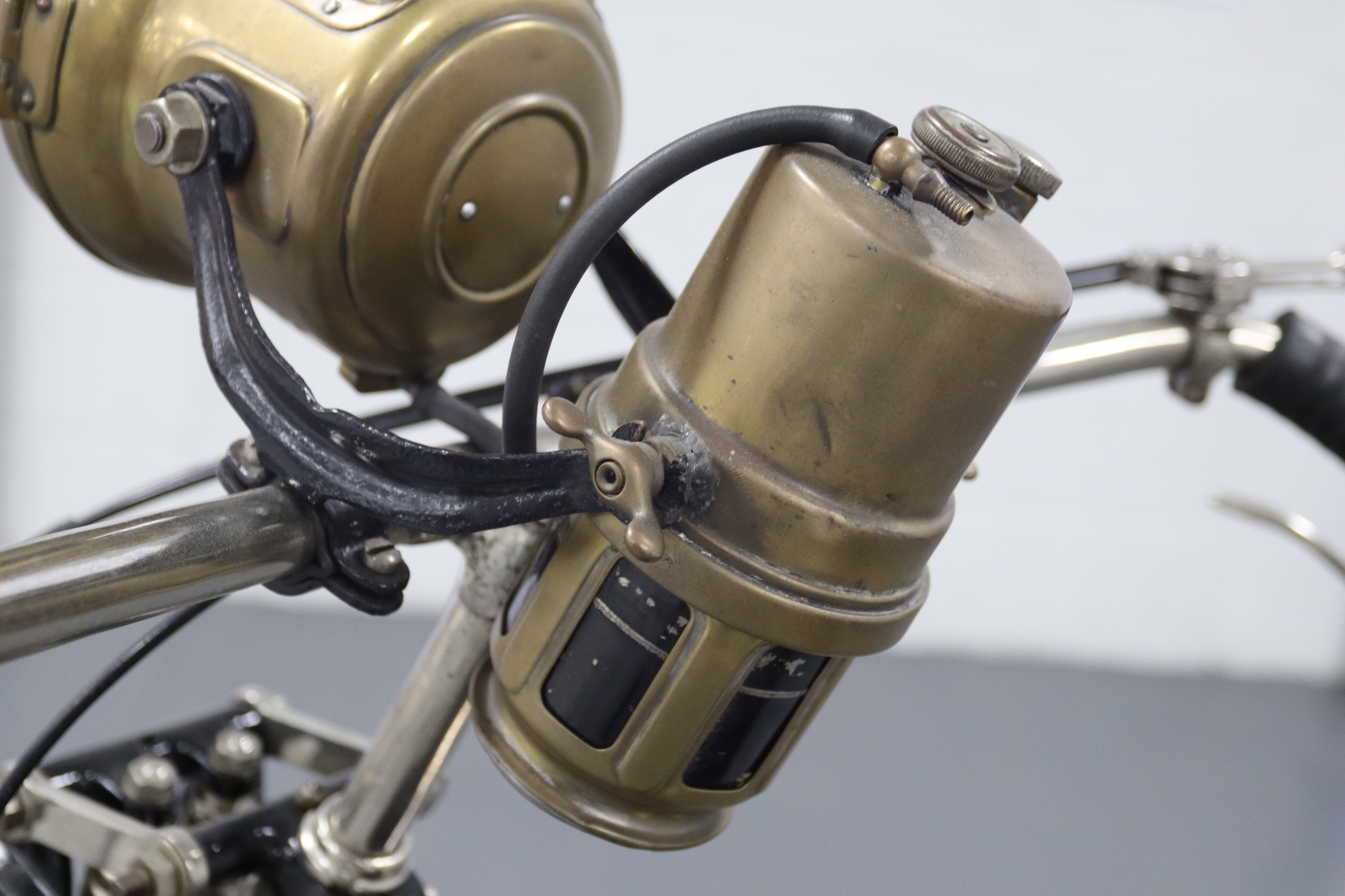 Lot 22 - 1924 Raleigh 2 3/4hp