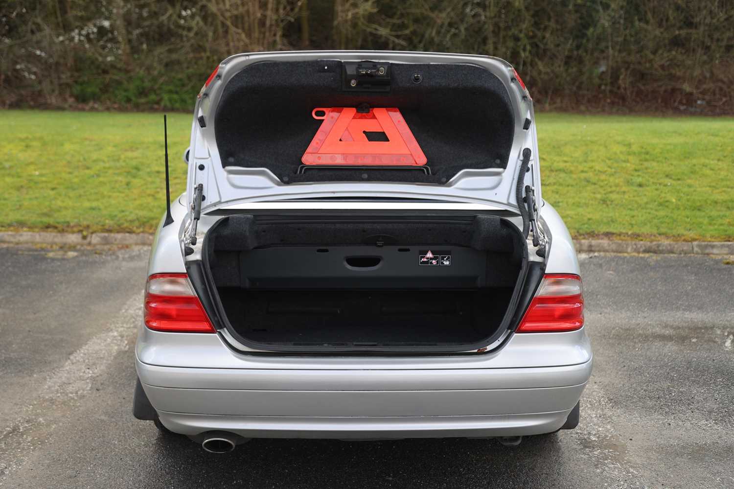 Lot 43 - 2000 Mercedes-Benz CLK 230 Avantgarde