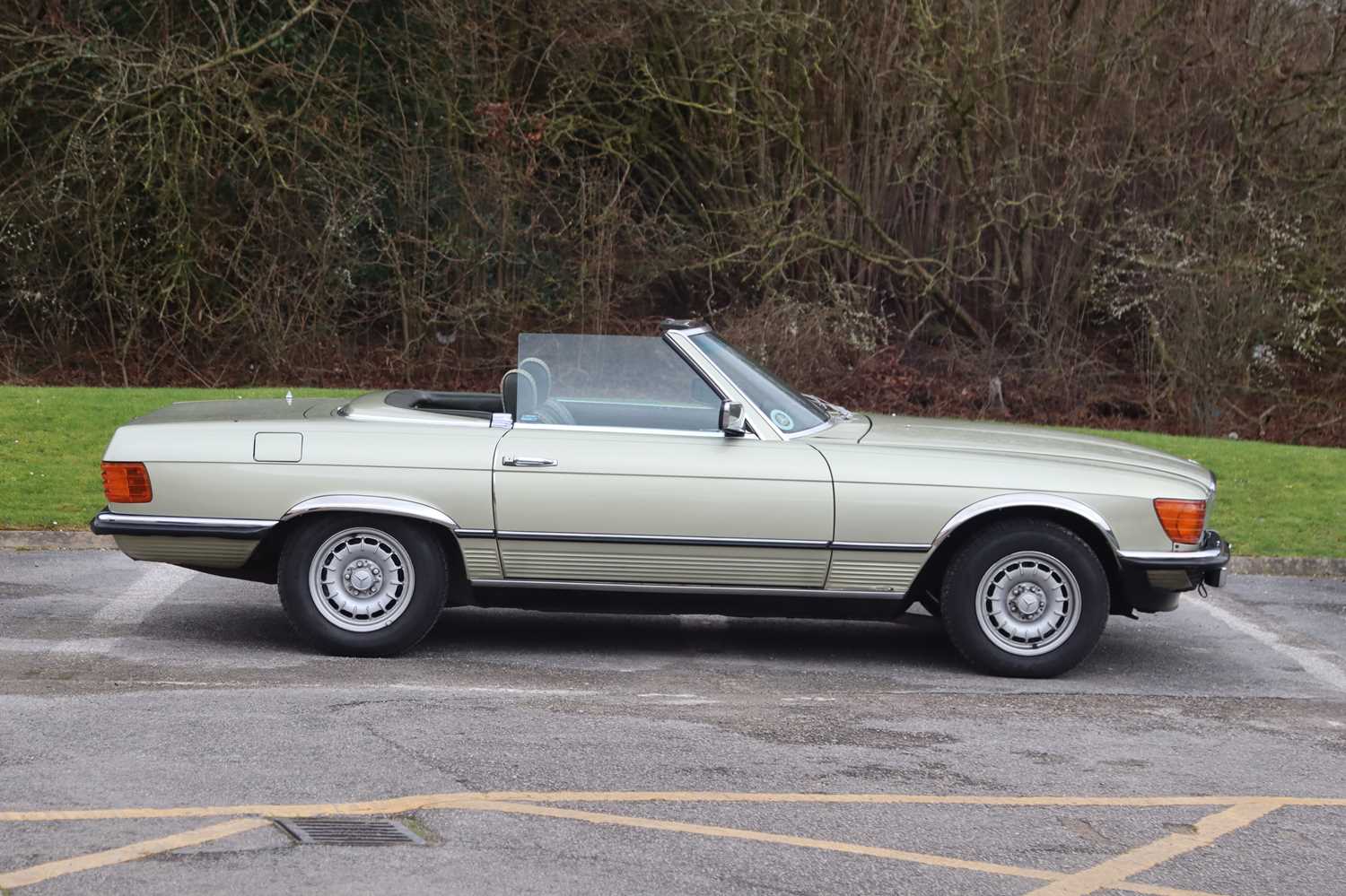 Lot 113 - 1985 Mercedes-Benz 280 SL