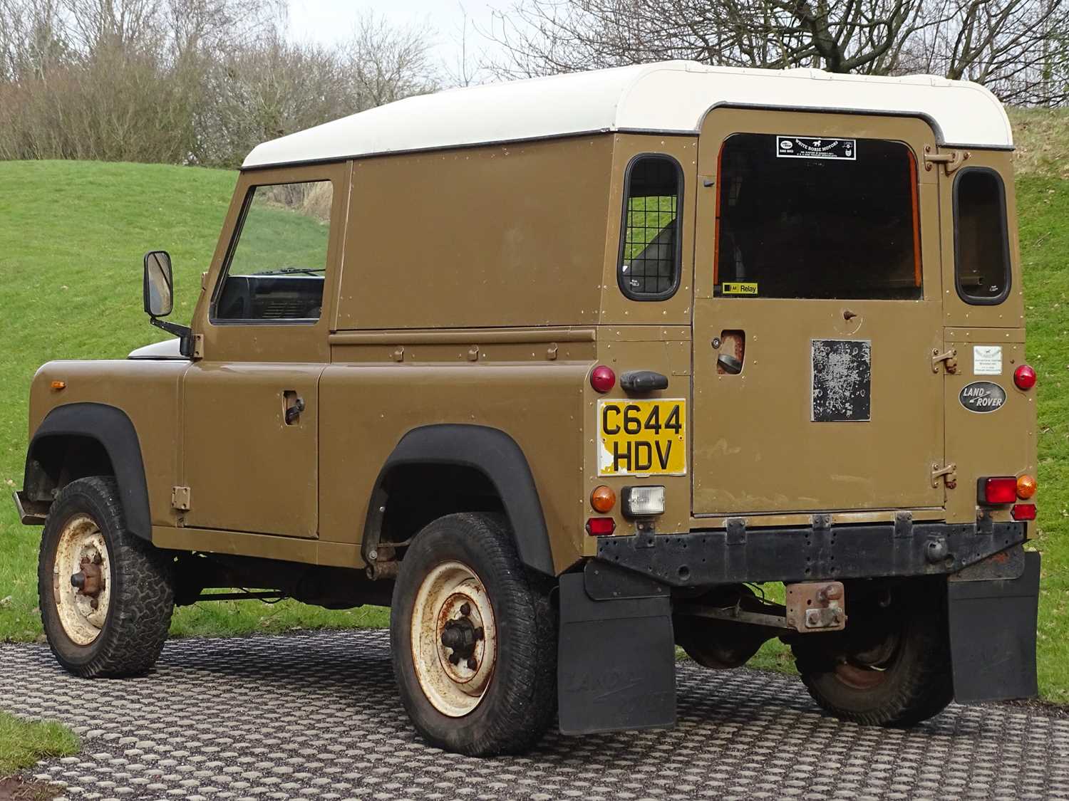 Lot 58 - 1986 Land Rover 90 V8 Commercial
