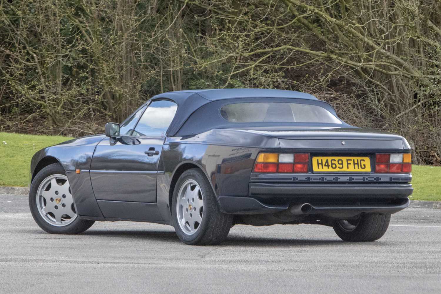 Lot 129 - 1990 Porsche 944 S2 Cabriolet