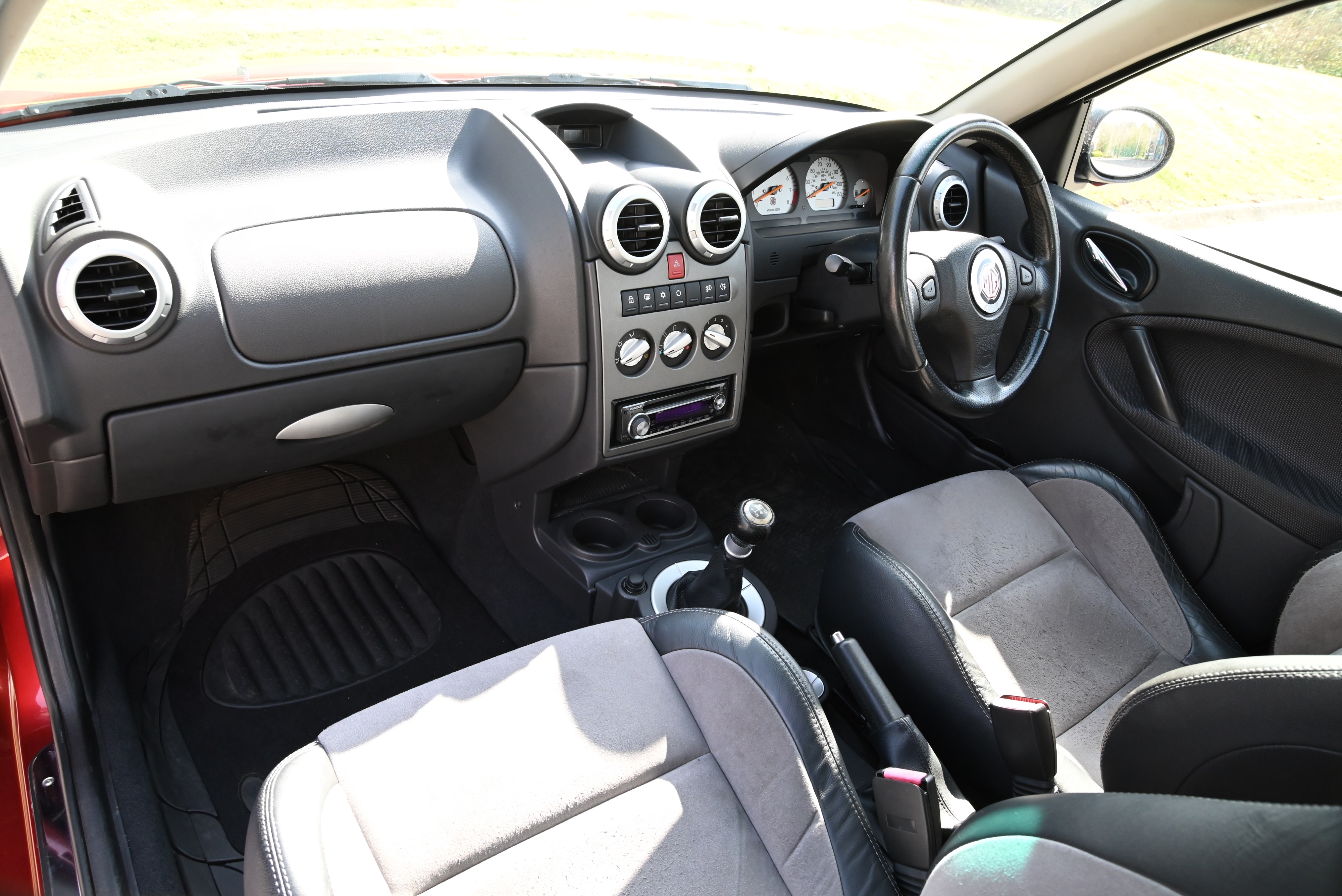 Lot 101 - 2004 MG ZR 160