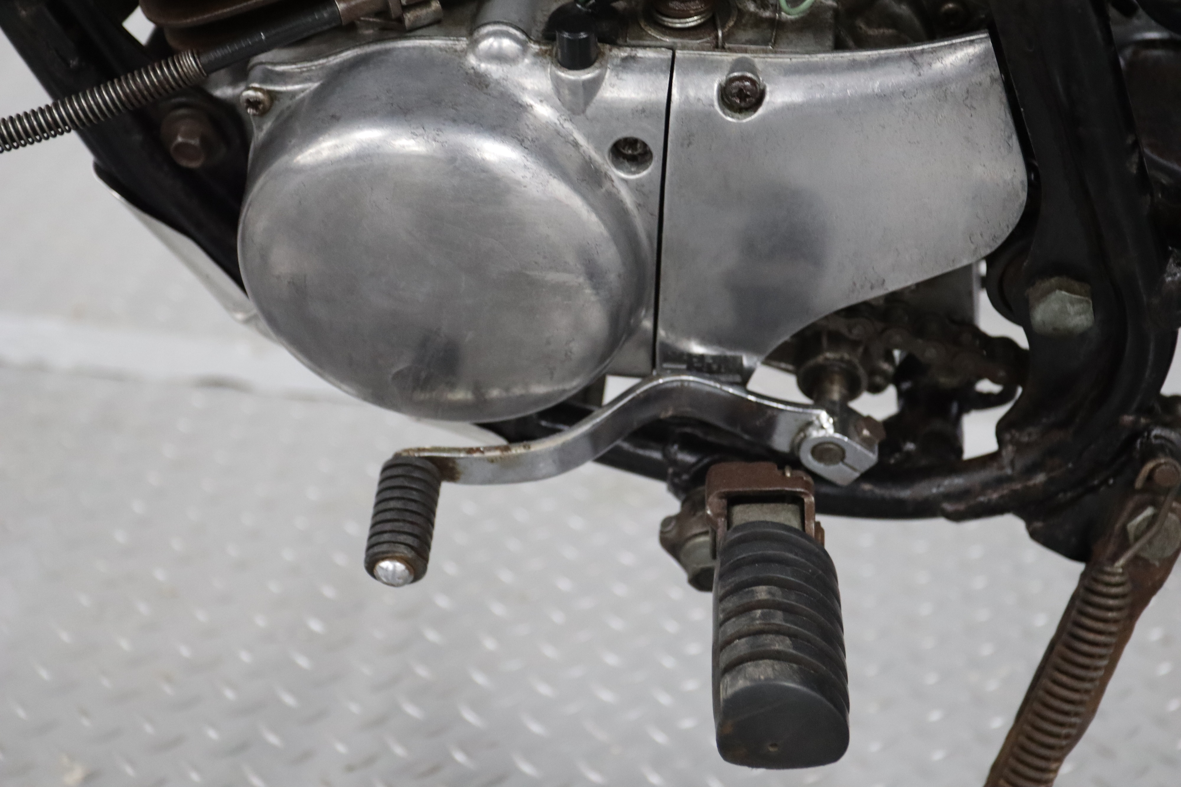 Lot 21 - 1976 Yamaha DT100