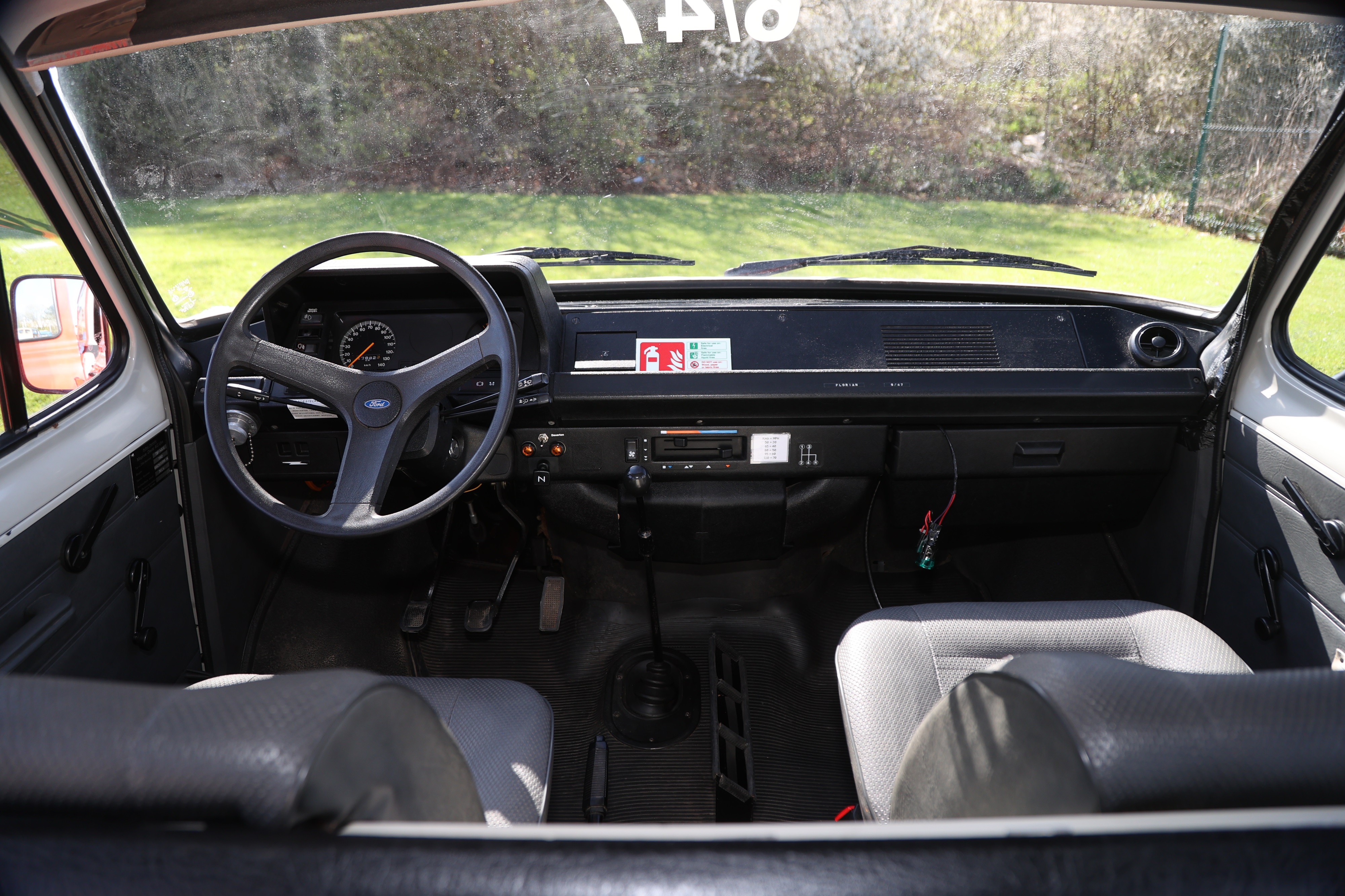 Lot 117 - 1982 Ford Transit MK2 Twin Wheel