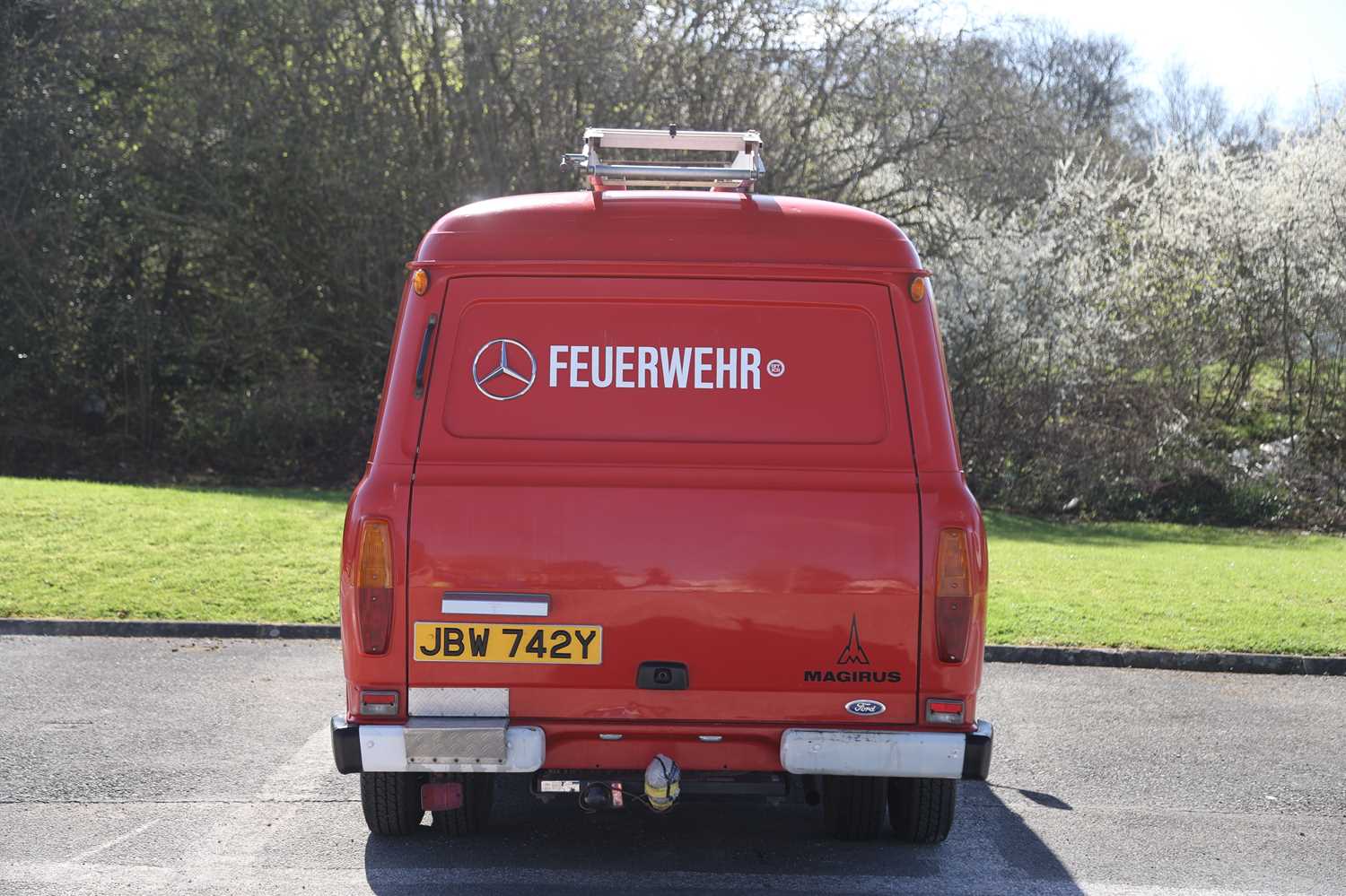 Lot 117 - 1982 Ford Transit MK2 Twin Wheel