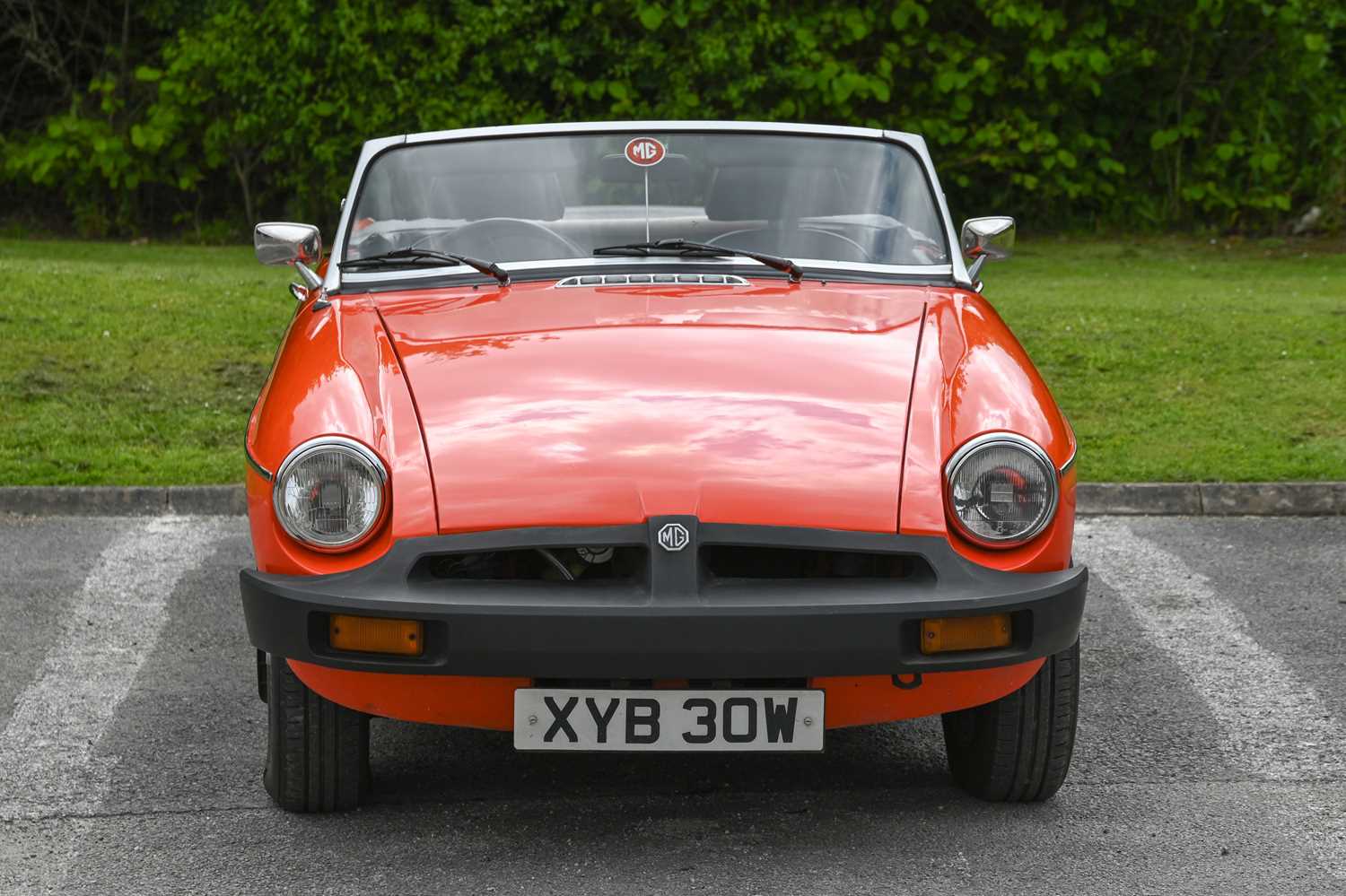 Lot 124 - 1981 MG B Roadster