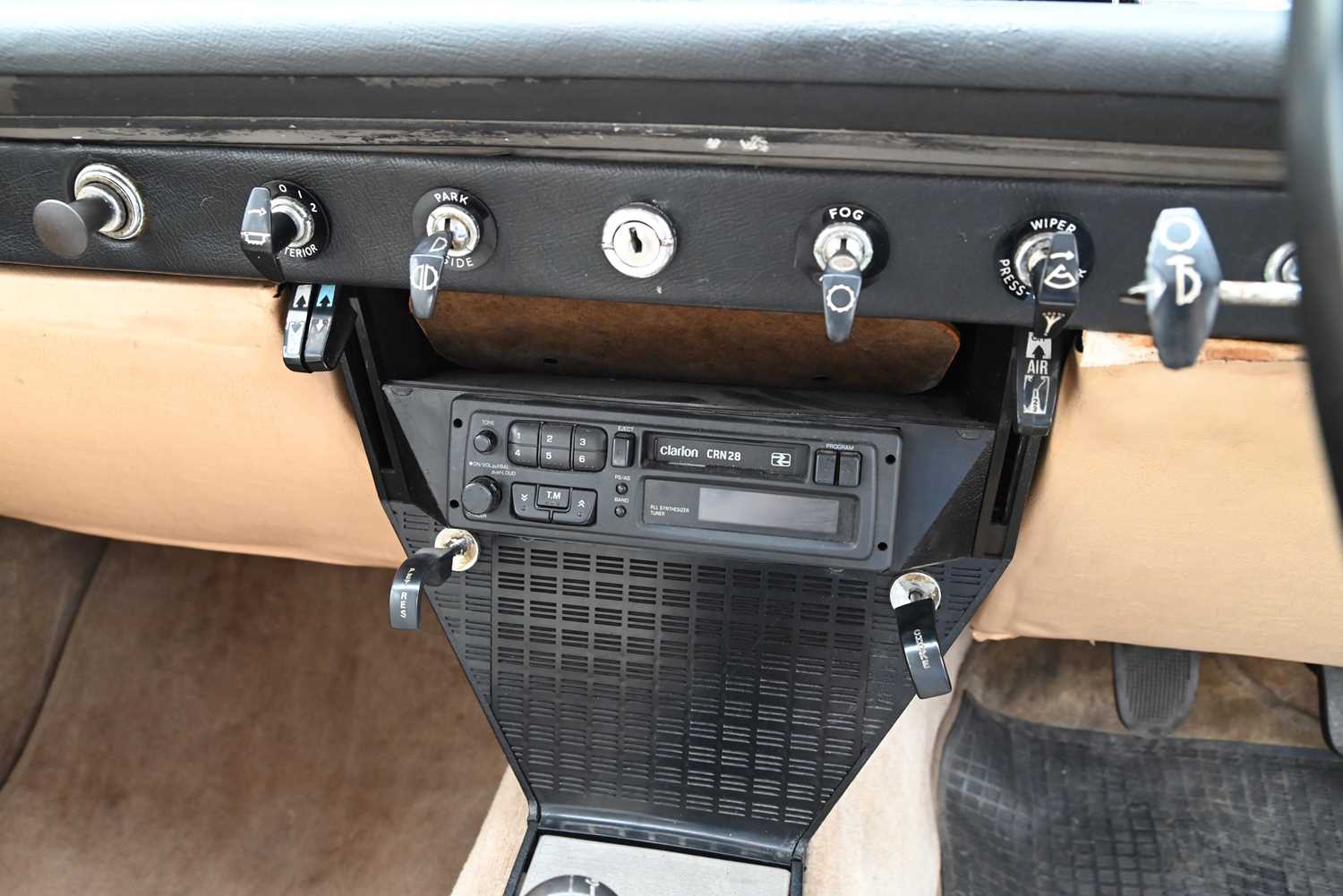 Lot 36 - 1966 Rover P6 2000