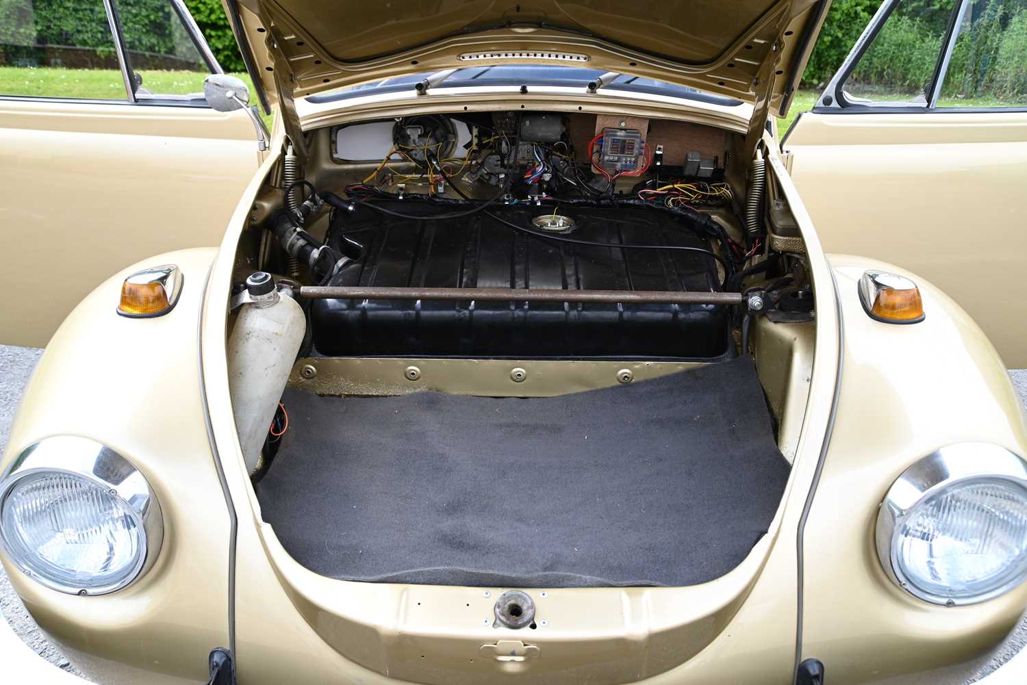 Lot 52 - 1970 Volkswagen Beetle 1600 Convertible