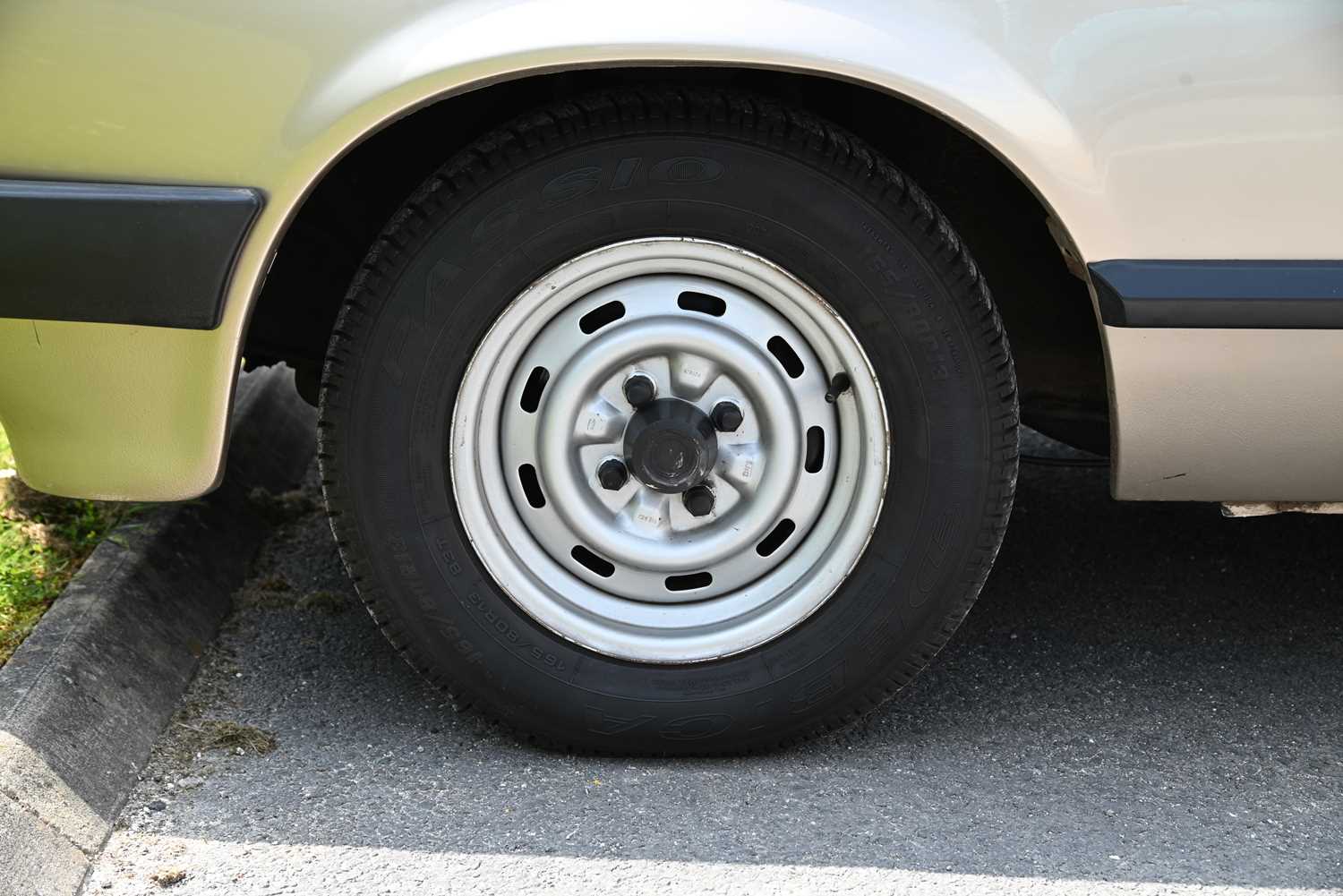 Lot 111 - 1982 Ford Capri 1.6 L