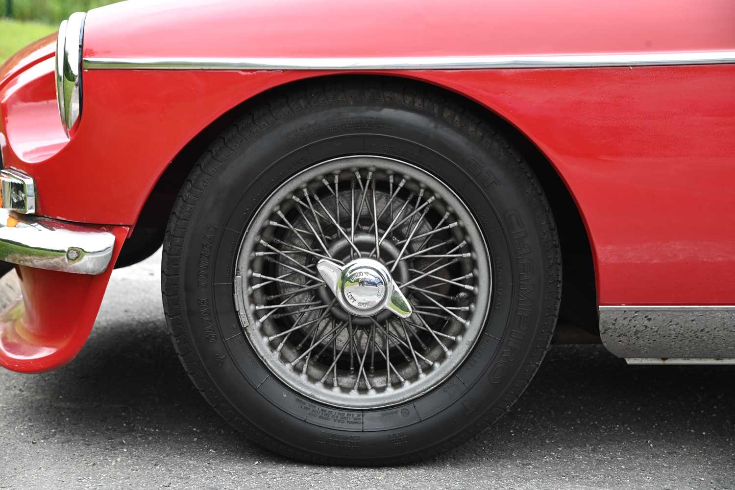 Lot 31 - 1971 MG B GT