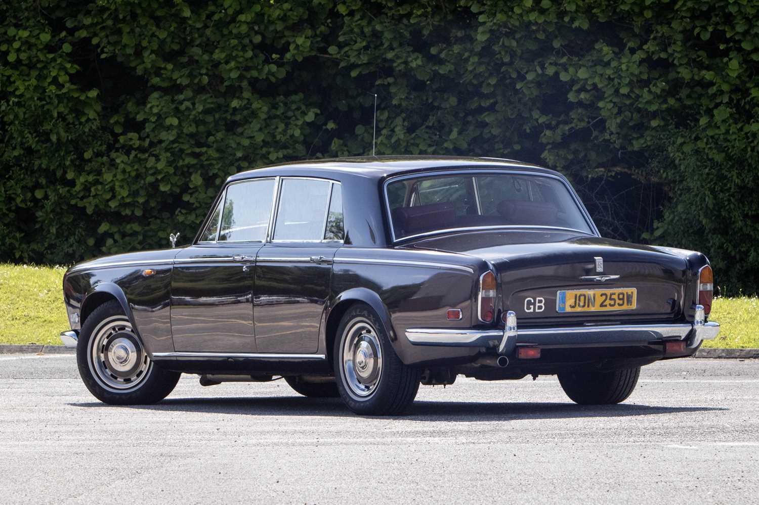 Lot 55 - 1975 Rolls-Royce Silver Shadow