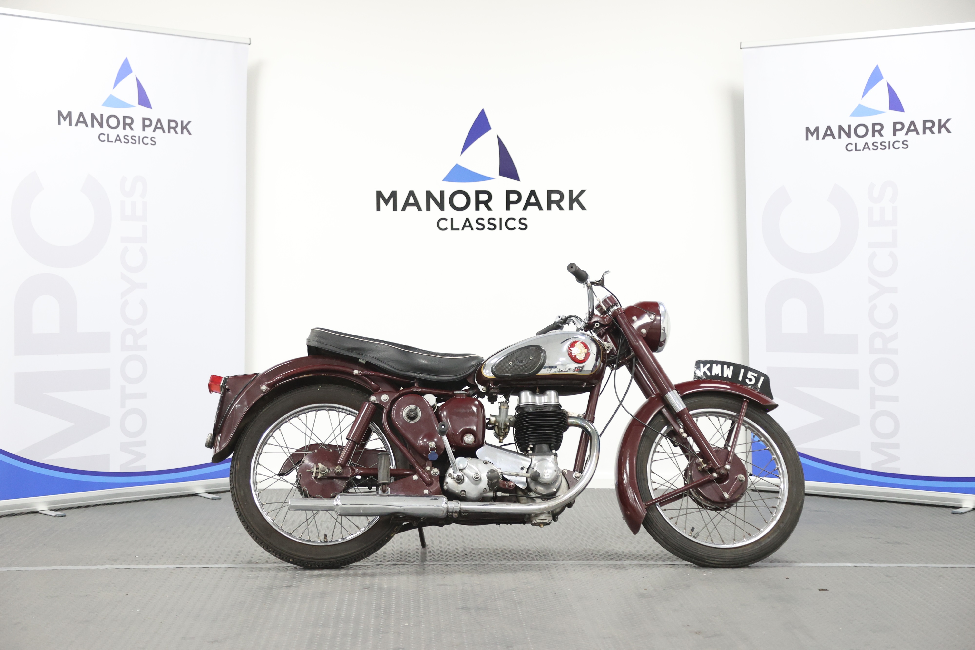 Lot 7 - 1954 BSA C11G