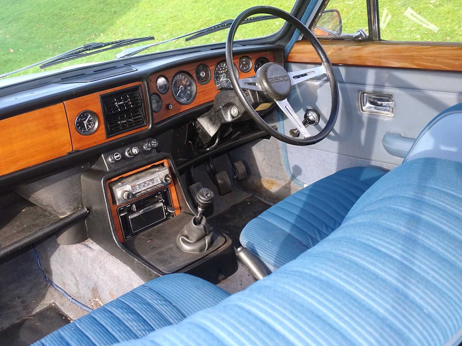 Lot 121 - 1973 Triumph 2500 Pi MK2