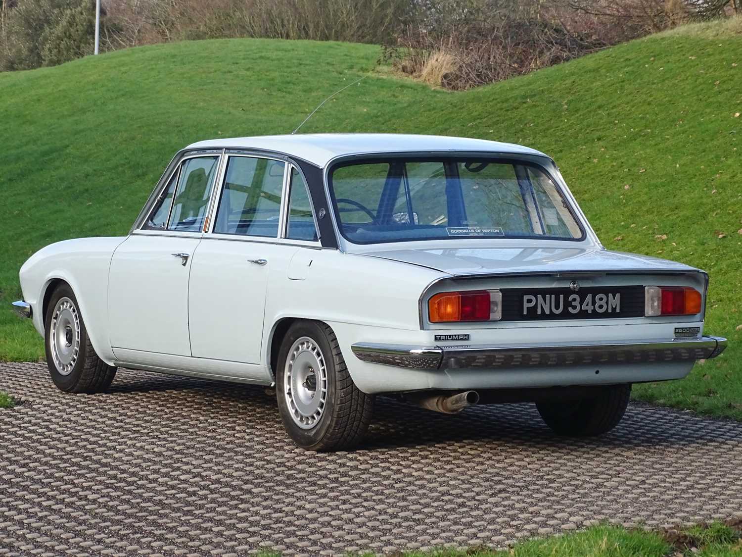 Lot 121 - 1973 Triumph 2500 Pi MK2