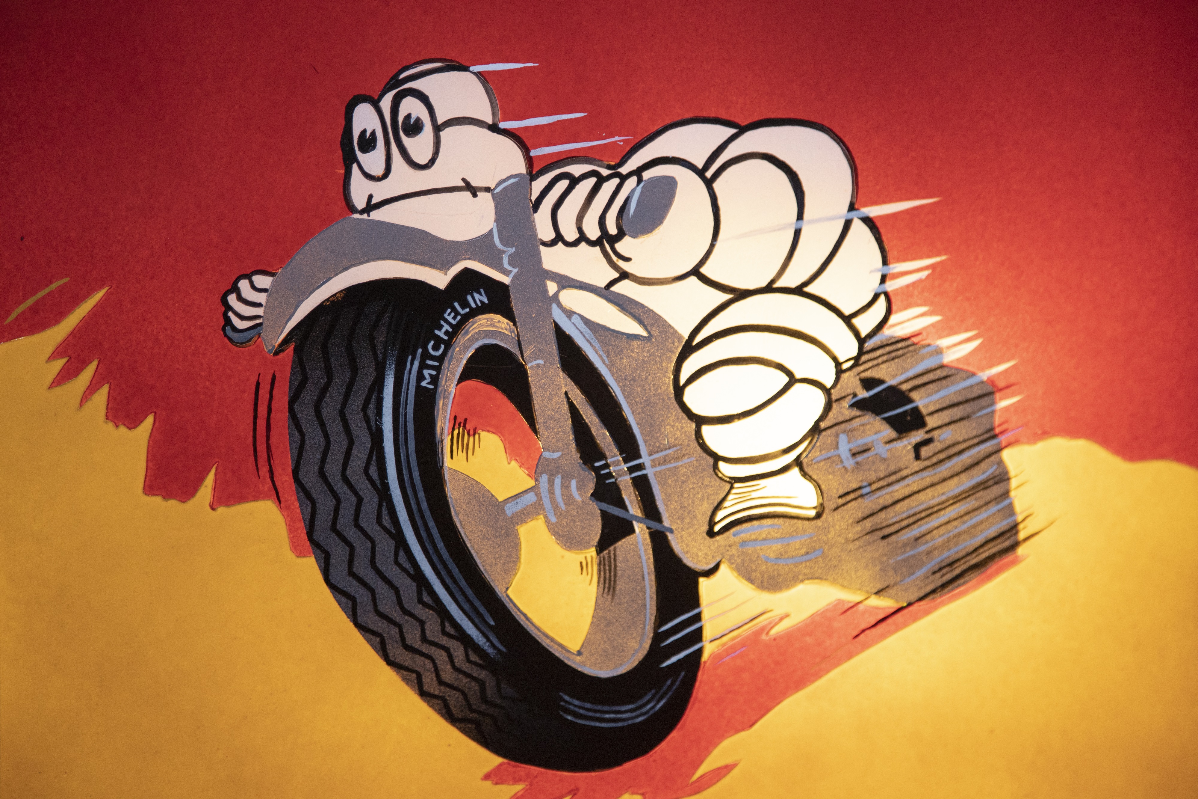 Lot 29 - Representation Michelin Speed light box.