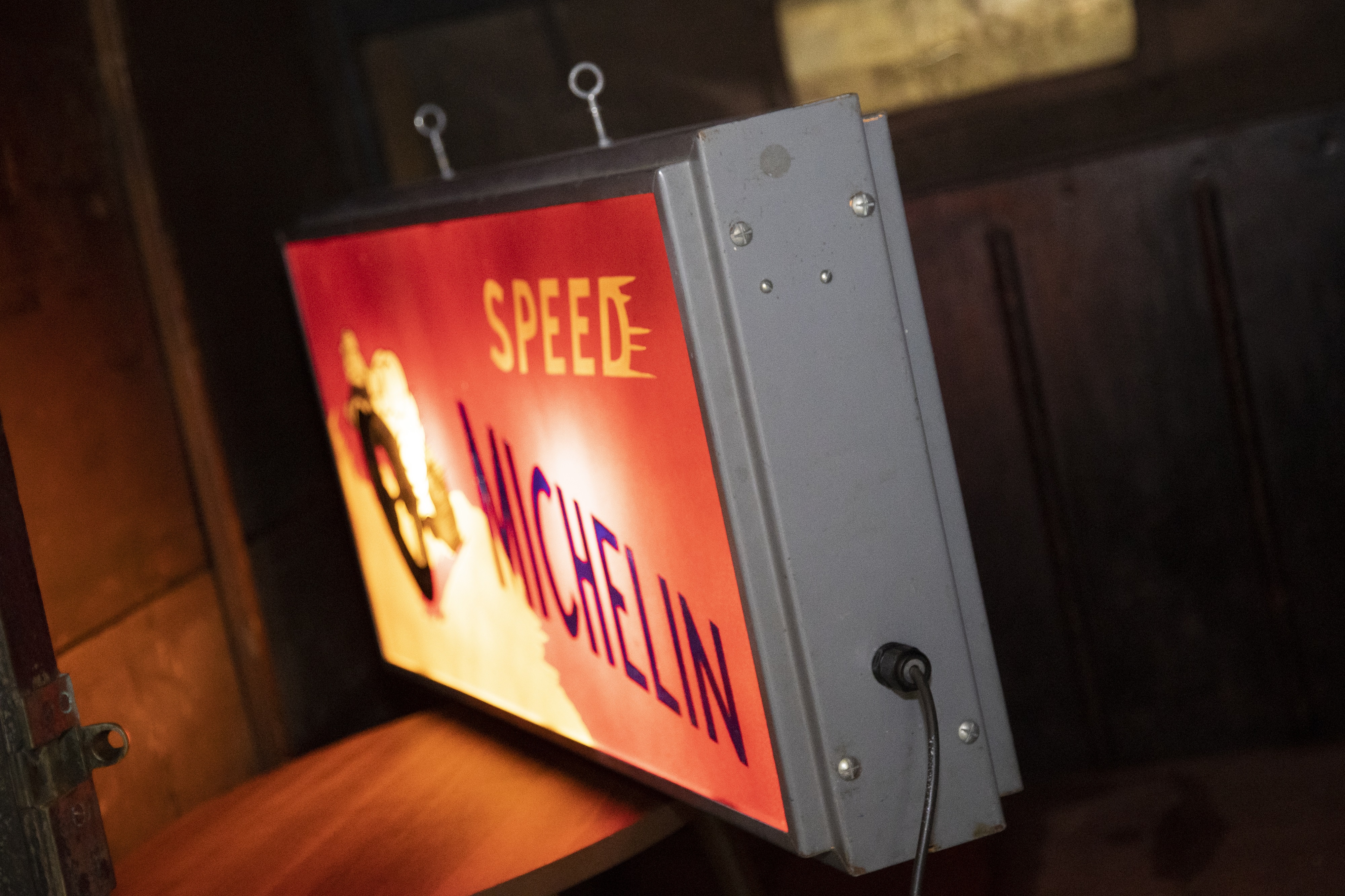 Lot 29 - Representation Michelin Speed light box.