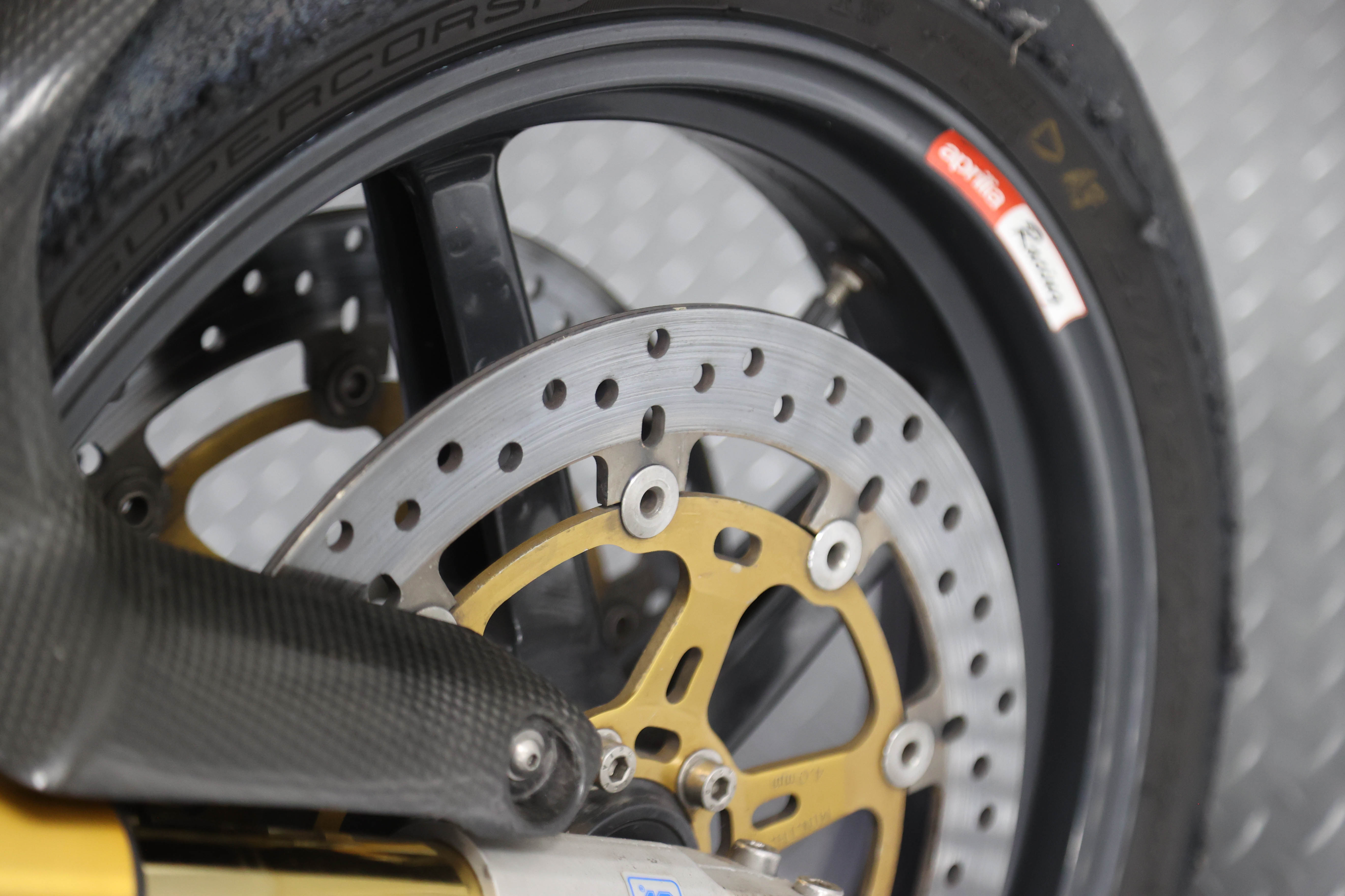 Lot 15 - 2002 Aprilia RSV Mille R