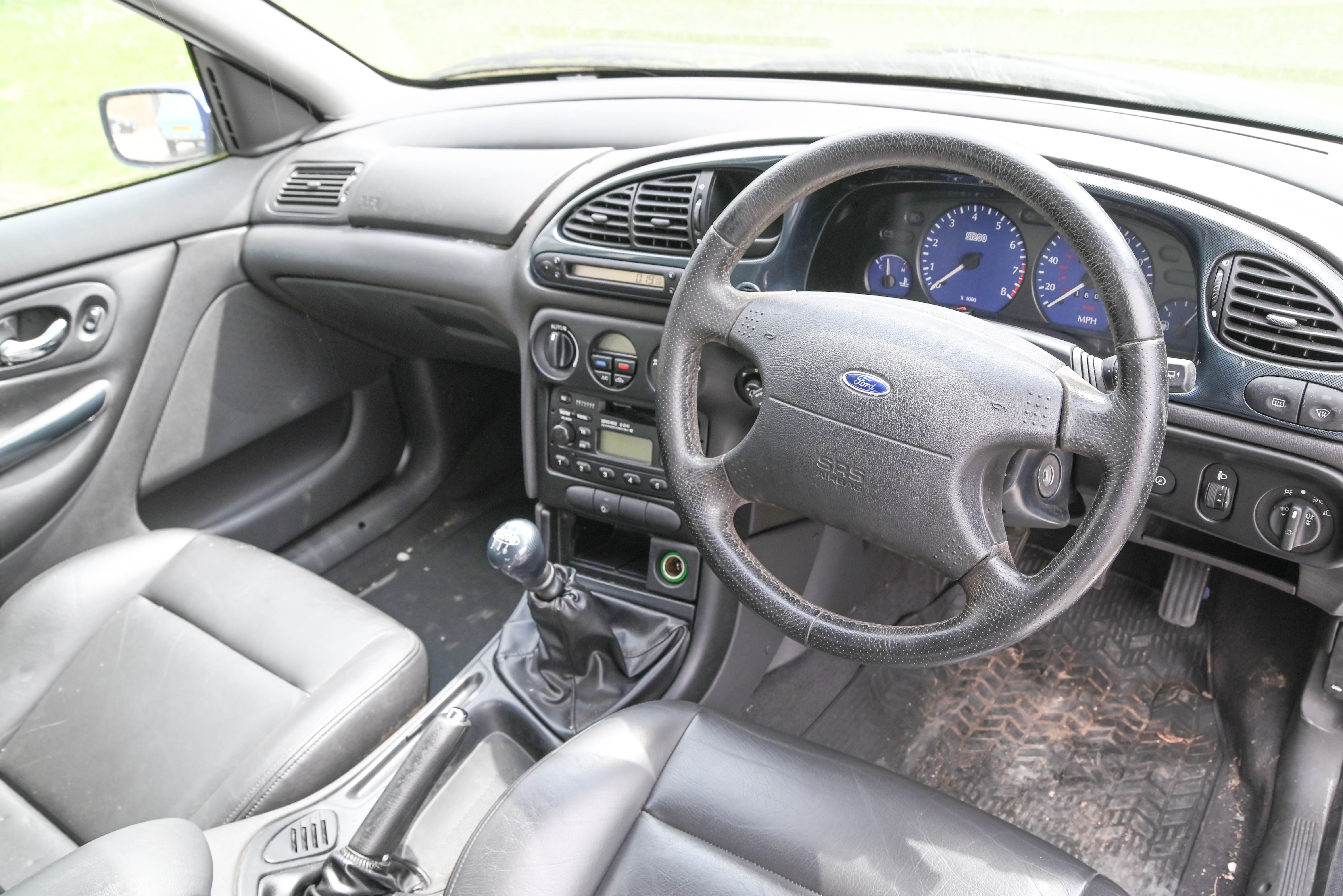 Lot 122 - 1999 Ford Mondeo ST200