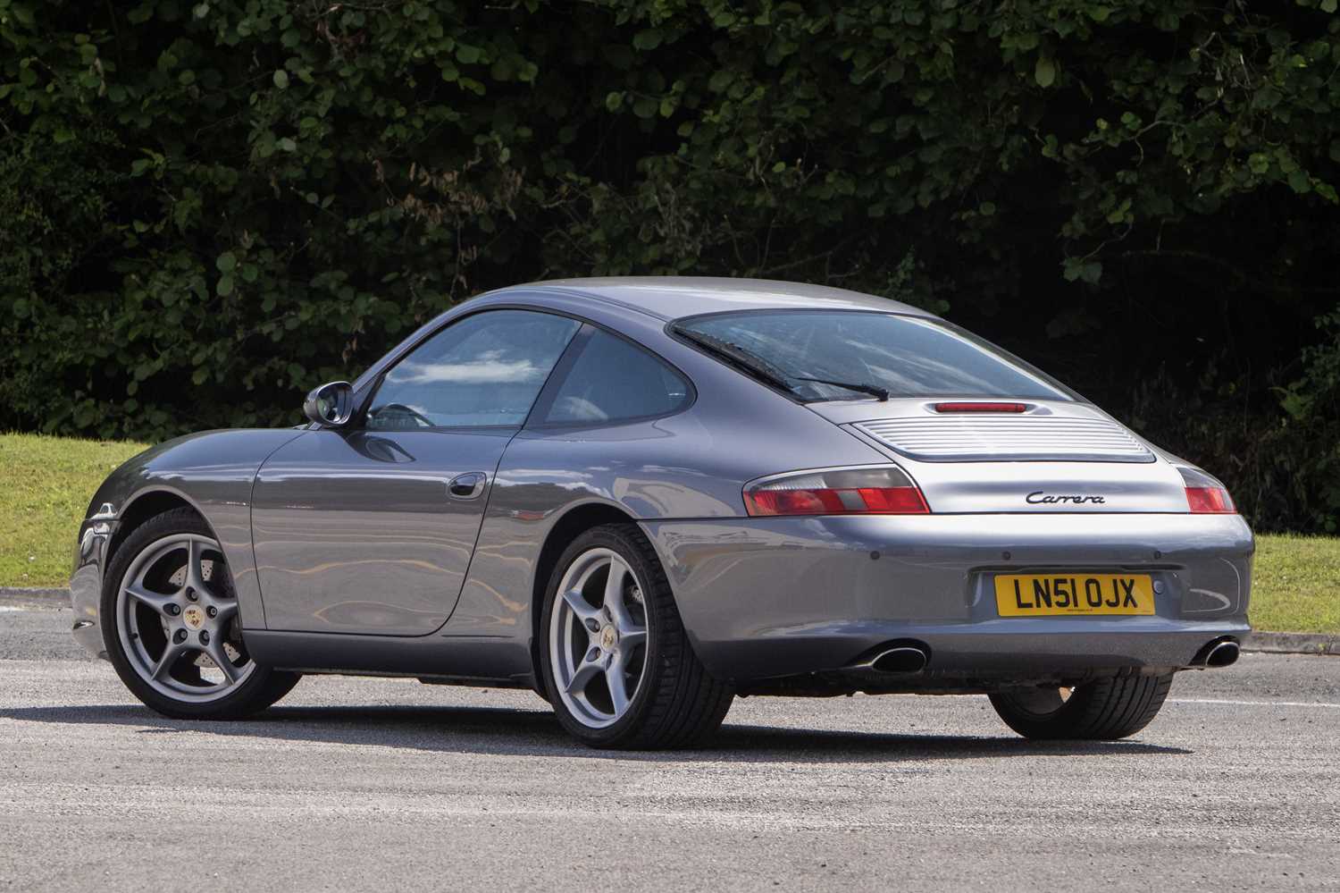 Lot 39 - 2002 Porsche 911 (996) Carrera 2