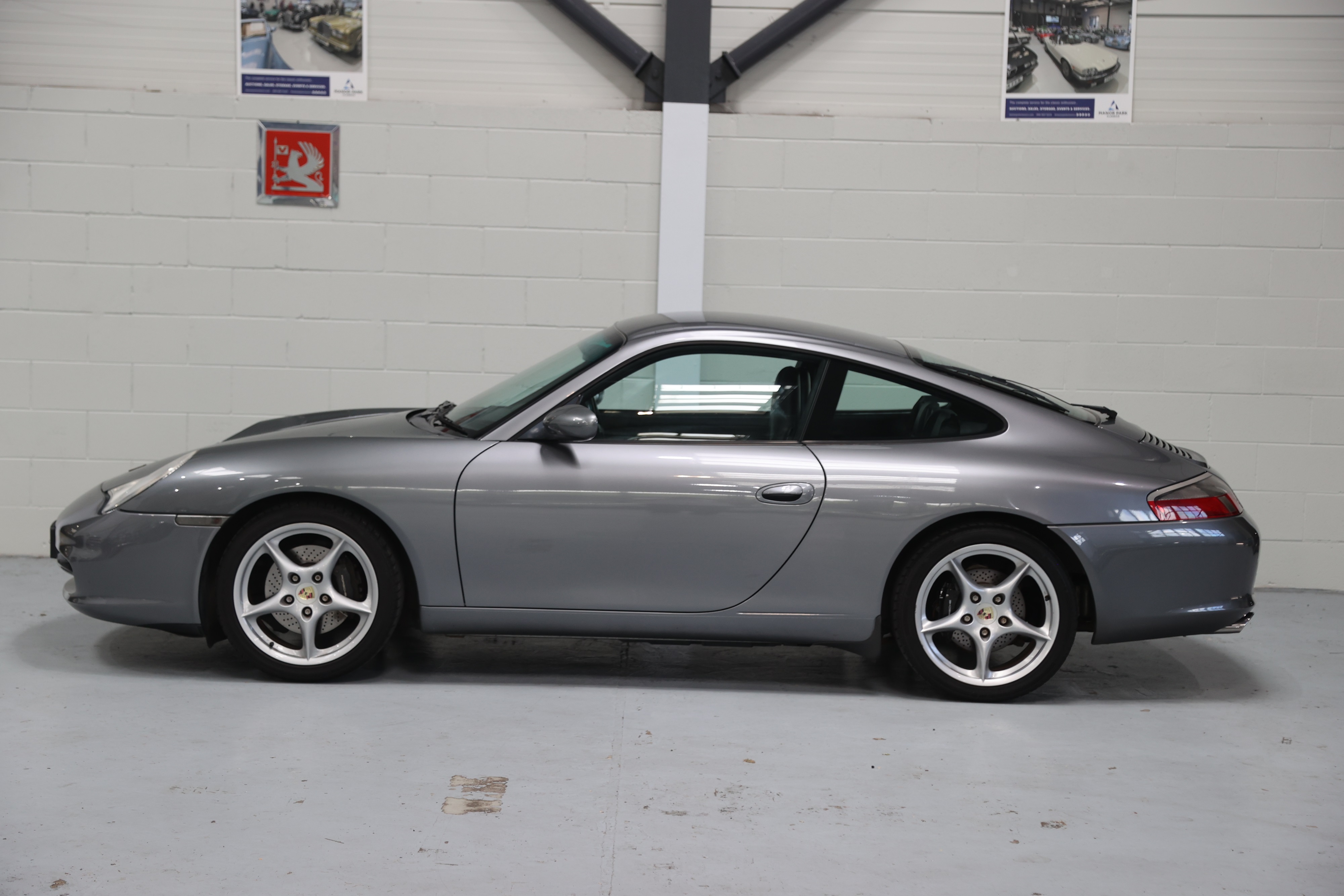 Lot 39 - 2002 Porsche 911 (996) Carrera 2