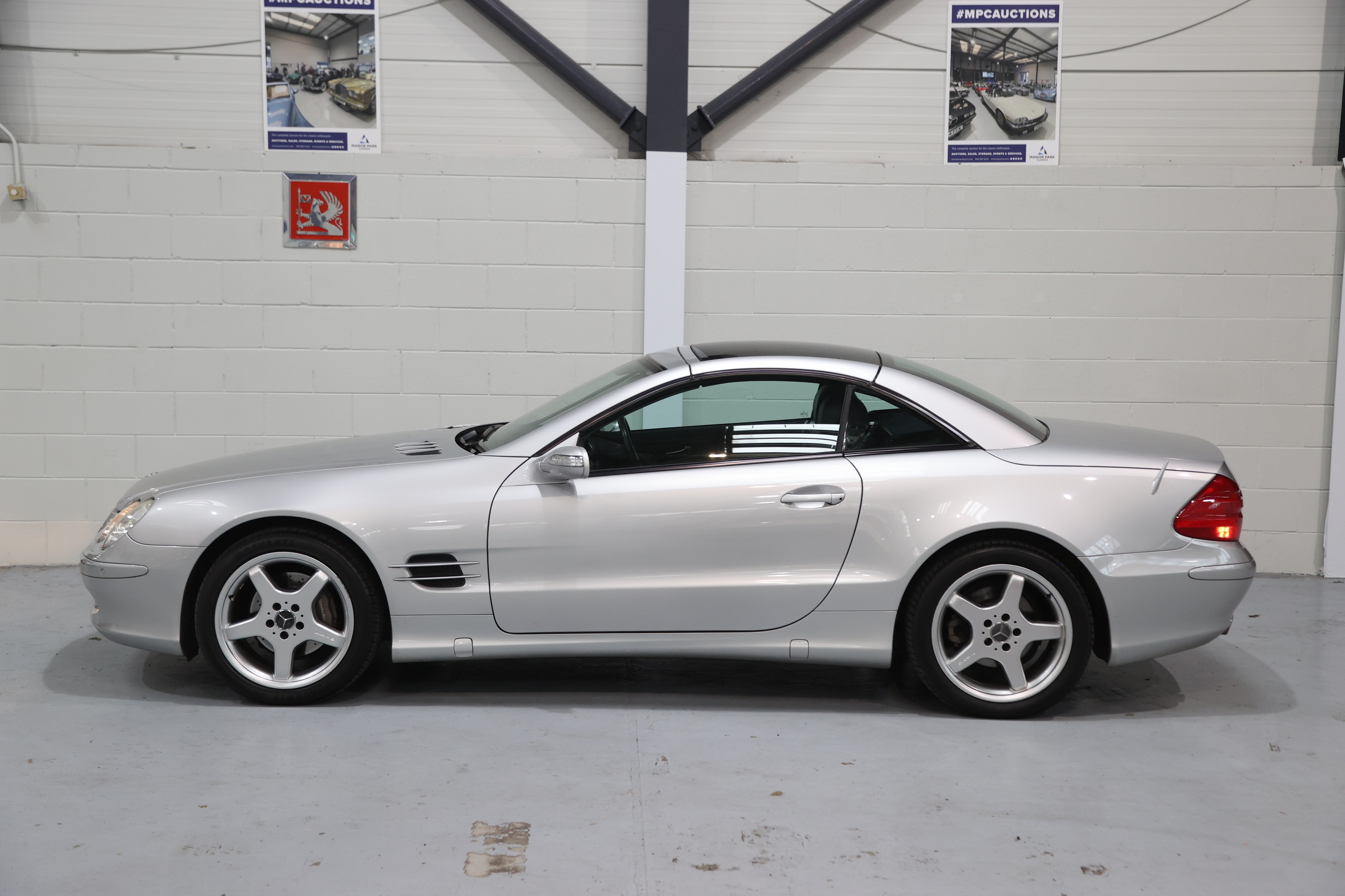 Lot 89 - 2004 Mercedes-Benz SL 350