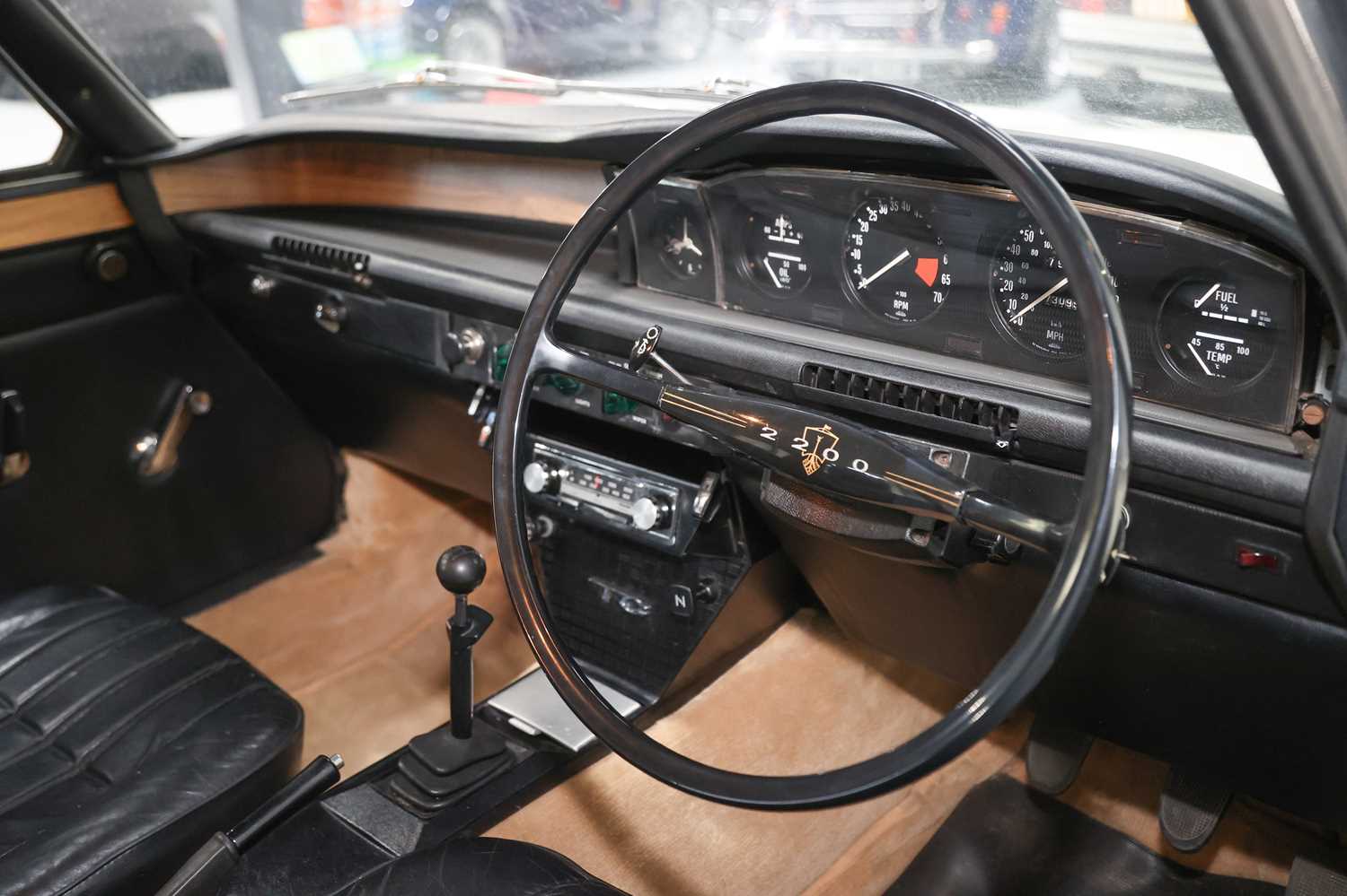 Lot 118 - 1977 Rover P6 2200 TC