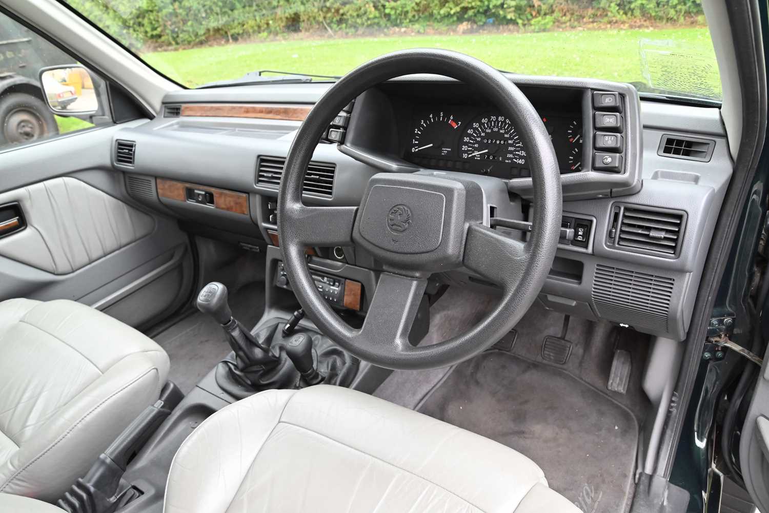 Lot 61 - 1995 Vauxhall Frontera 2.4i