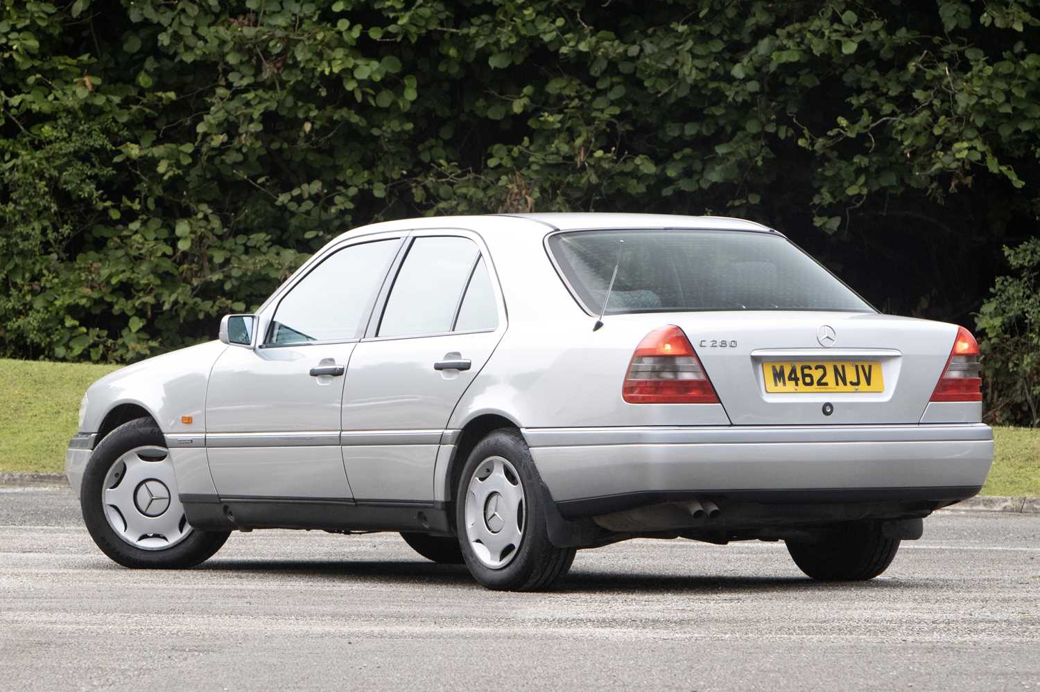 Lot 66 - 1995 Mercedes-Benz C 280