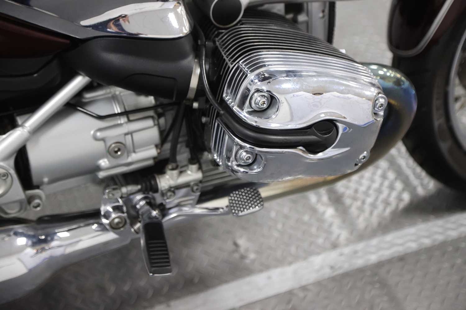 Lot 27 - 1999 BMW R1200C