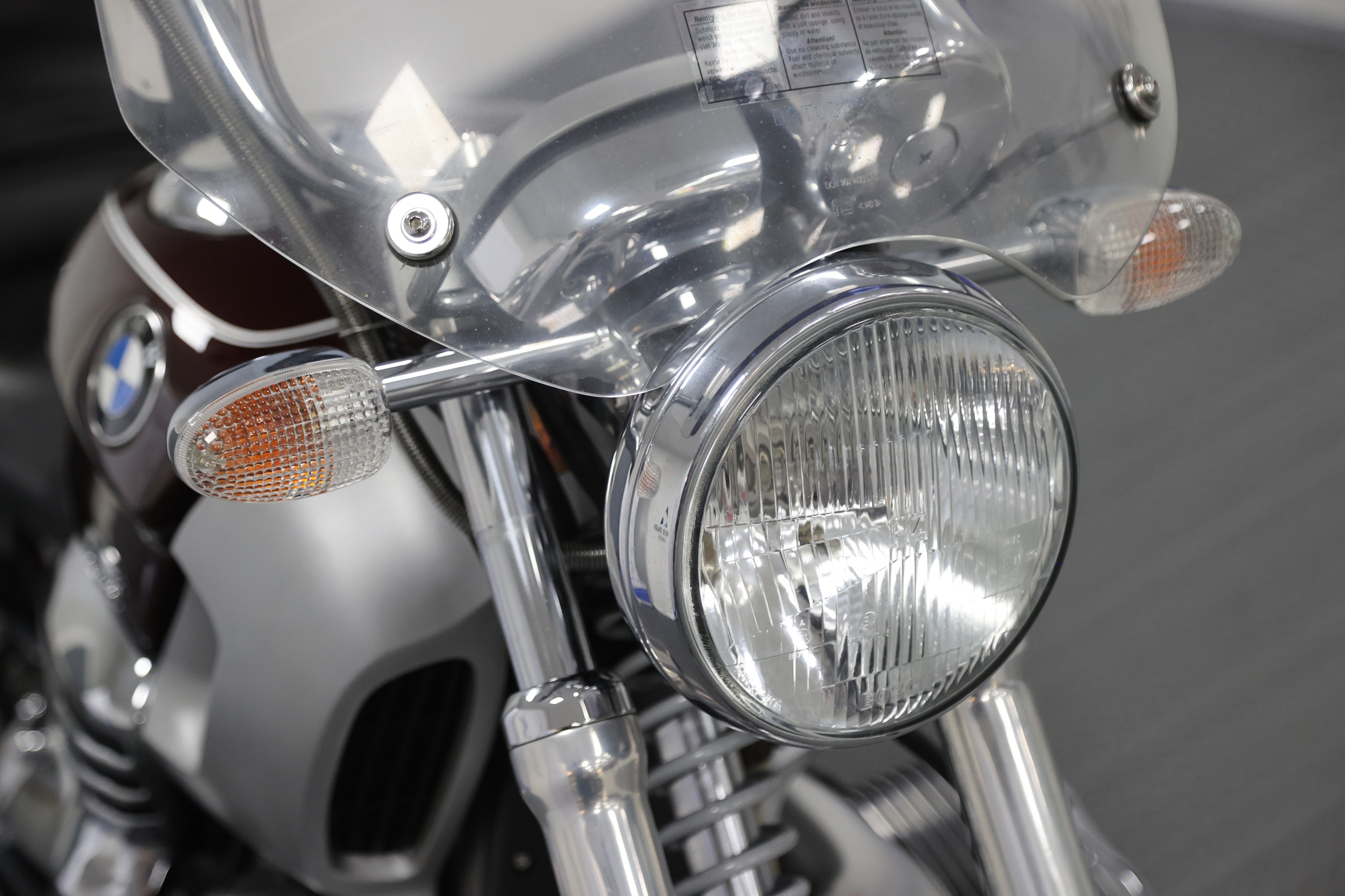 Lot 27 - 1999 BMW R1200C