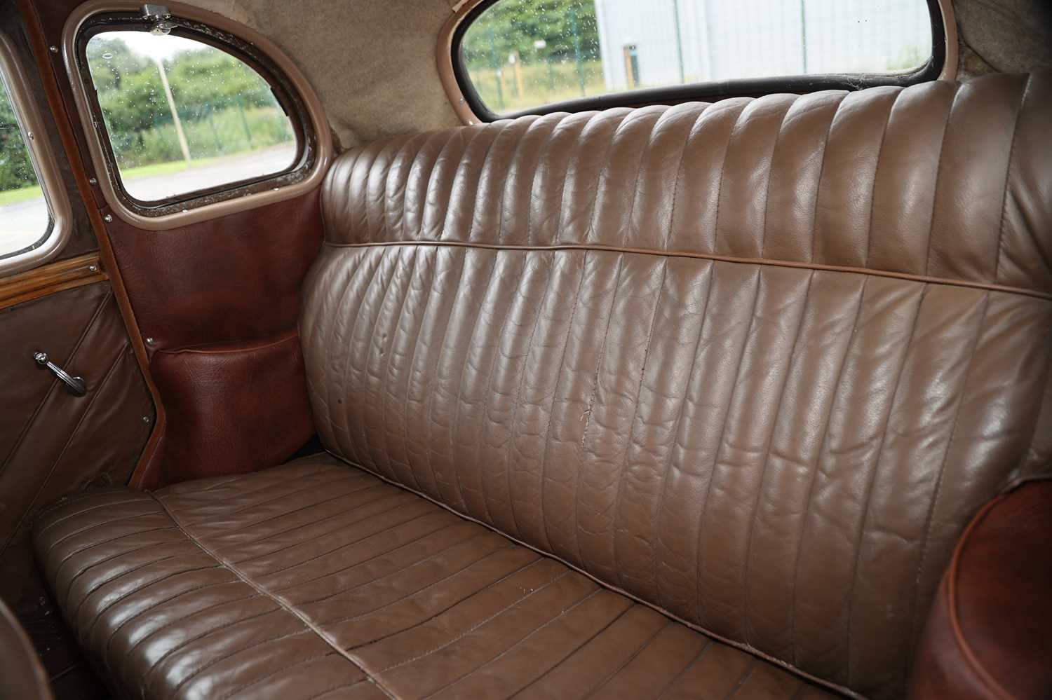 Lot 50 - 1939 Singer Super Ten Saloon