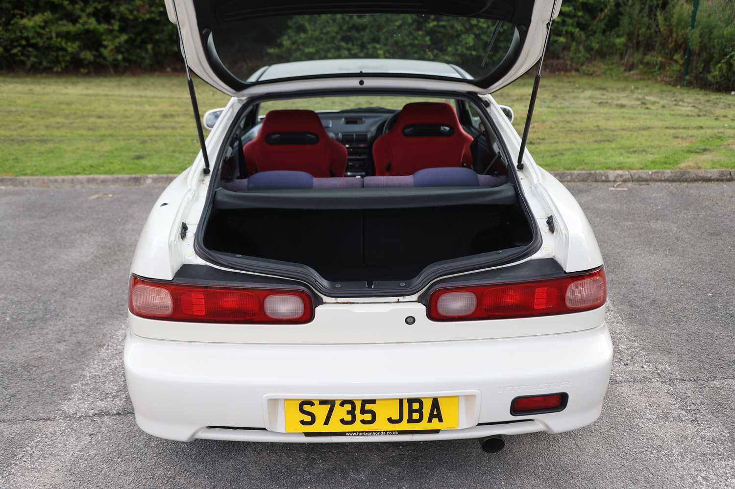 Lot 110 - 1998 Honda Integra Type R