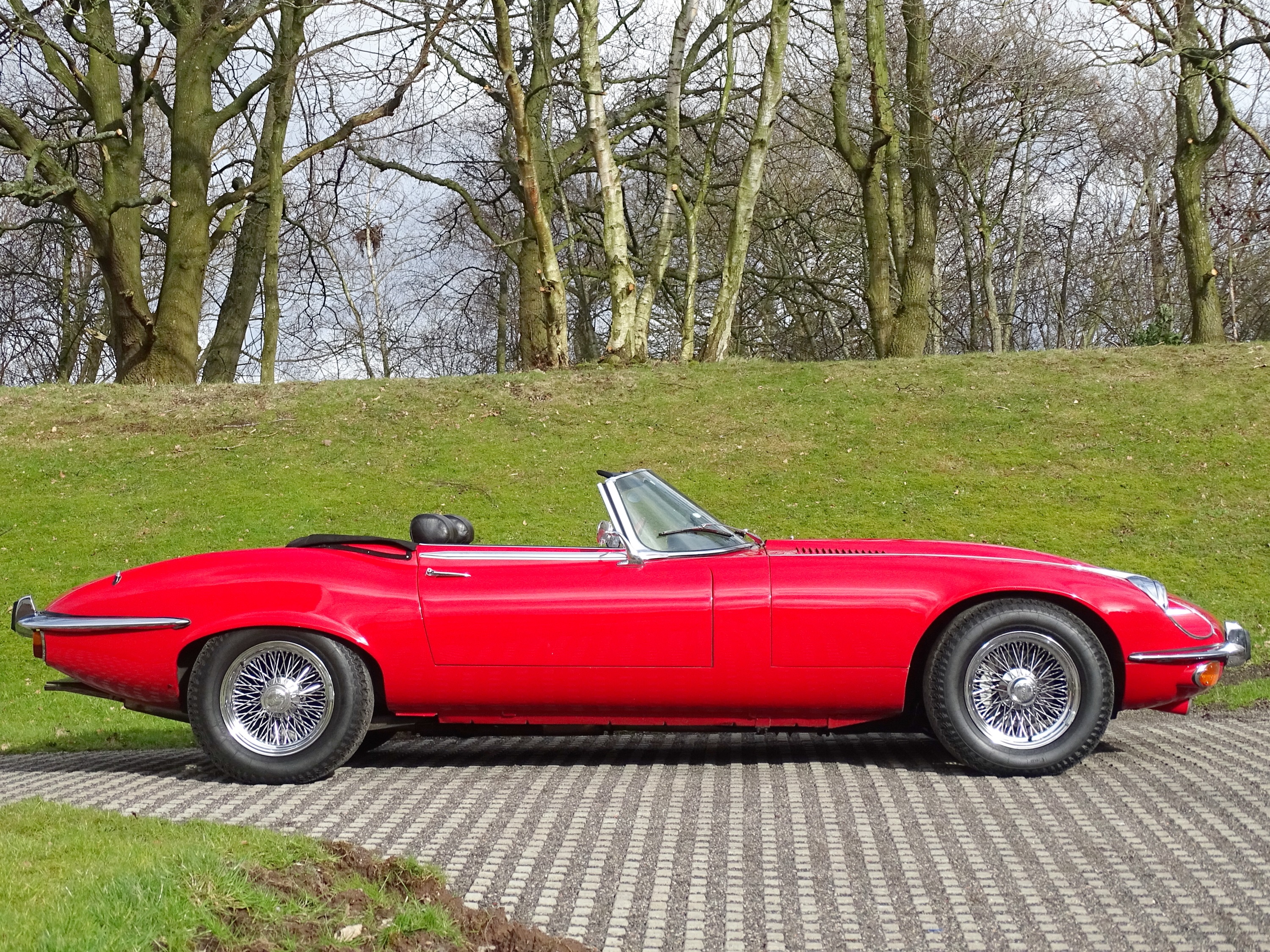 Lot 82 - 1973 Jaguar E-Type V12 Roadster