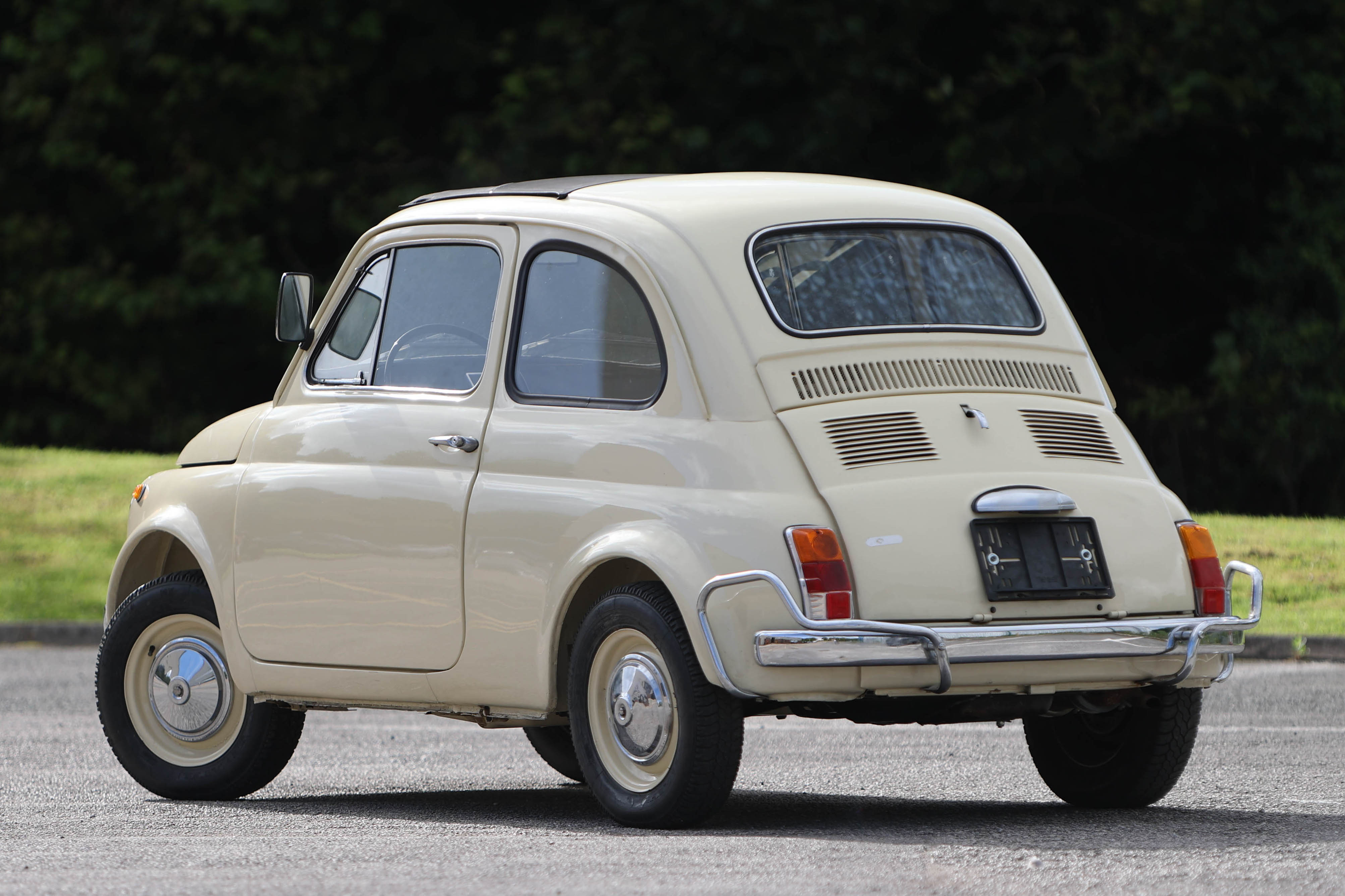 Lot 177 - 1968 Fiat 110 Berlina 500