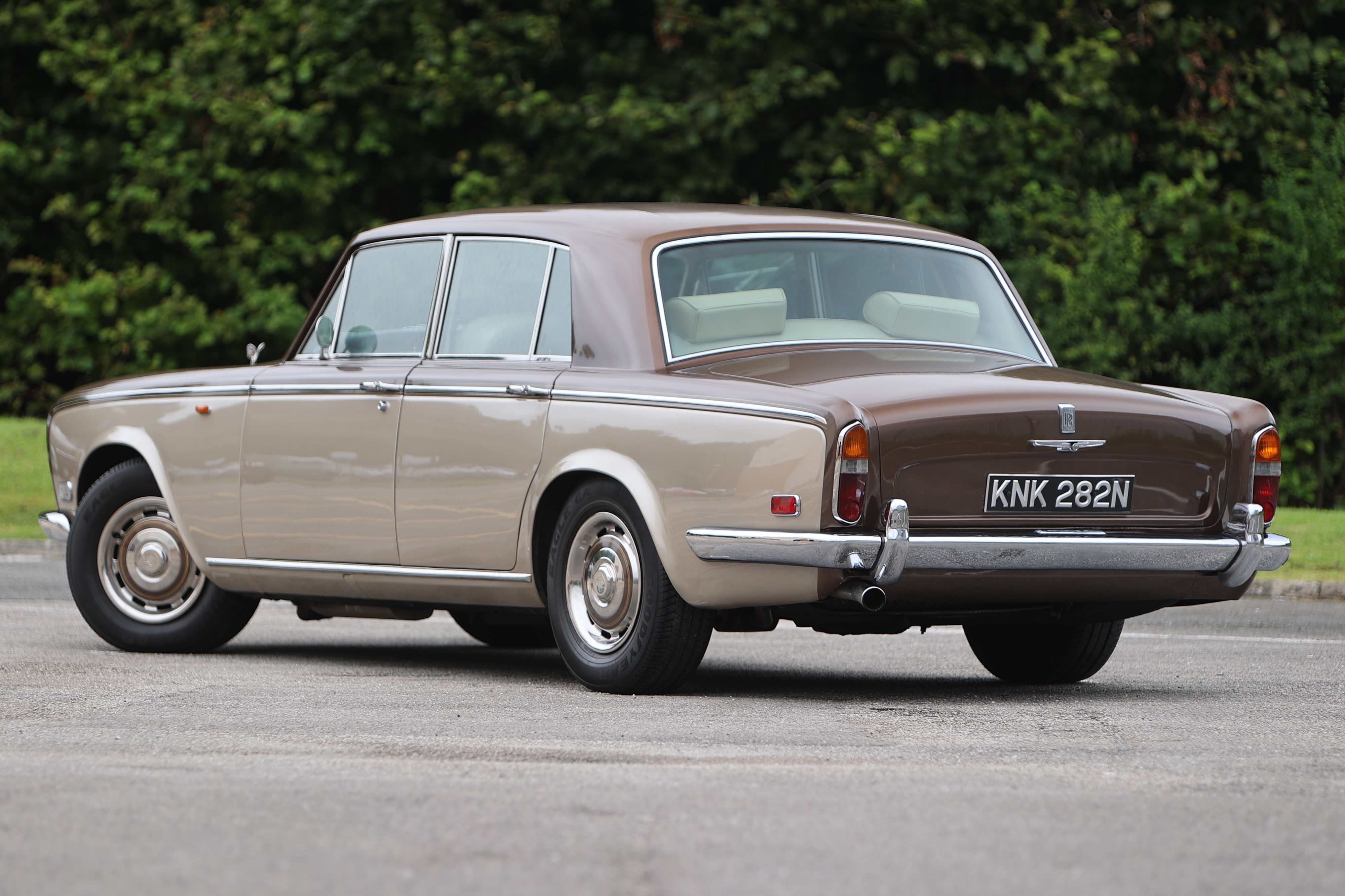 Lot 133 - 1975 Rolls-Royce Silver Shadow