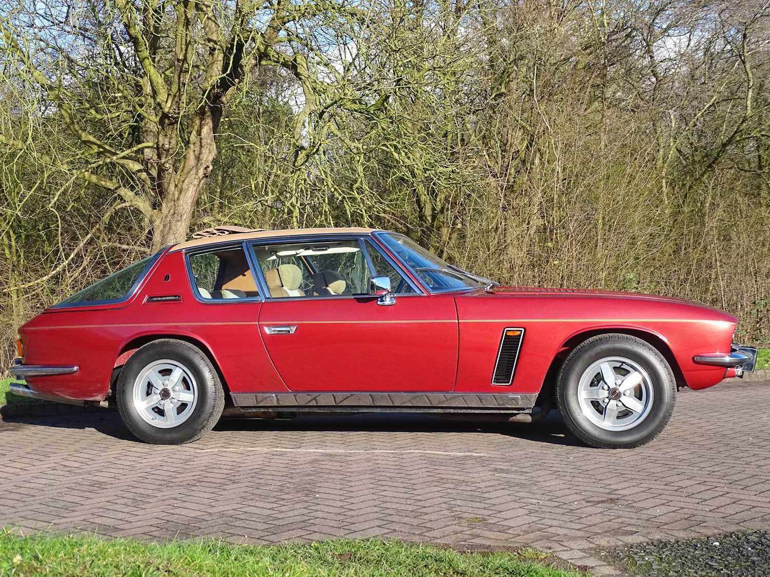 Lot 114 - 1974 Jensen Interceptor III
