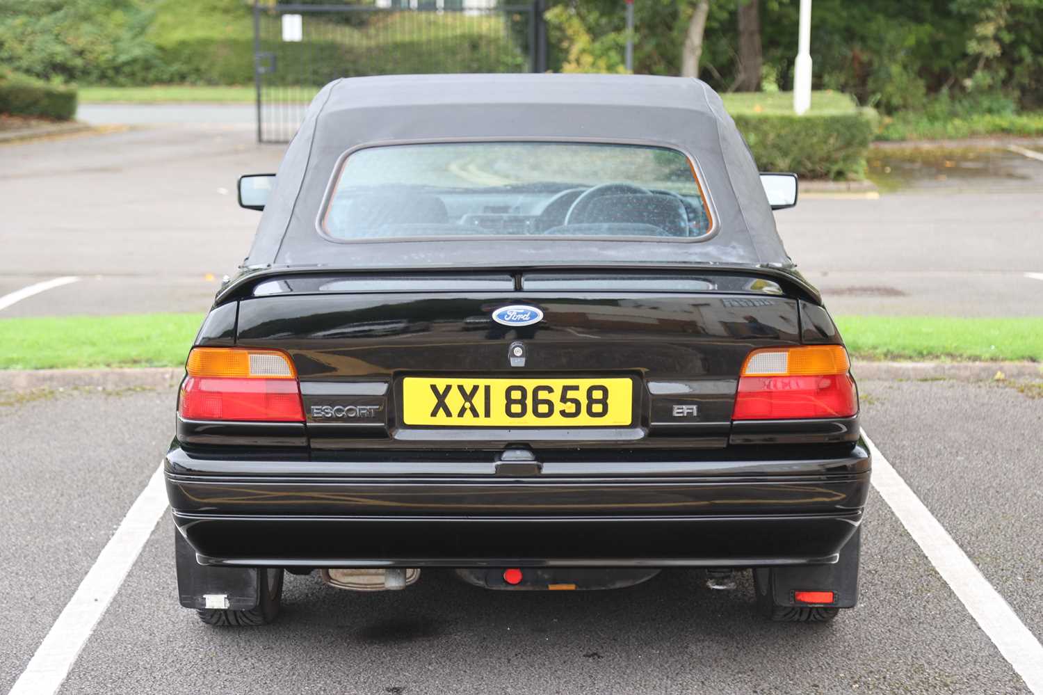 Lot 169 - 1992 Ford Escort Cabriolet EFi