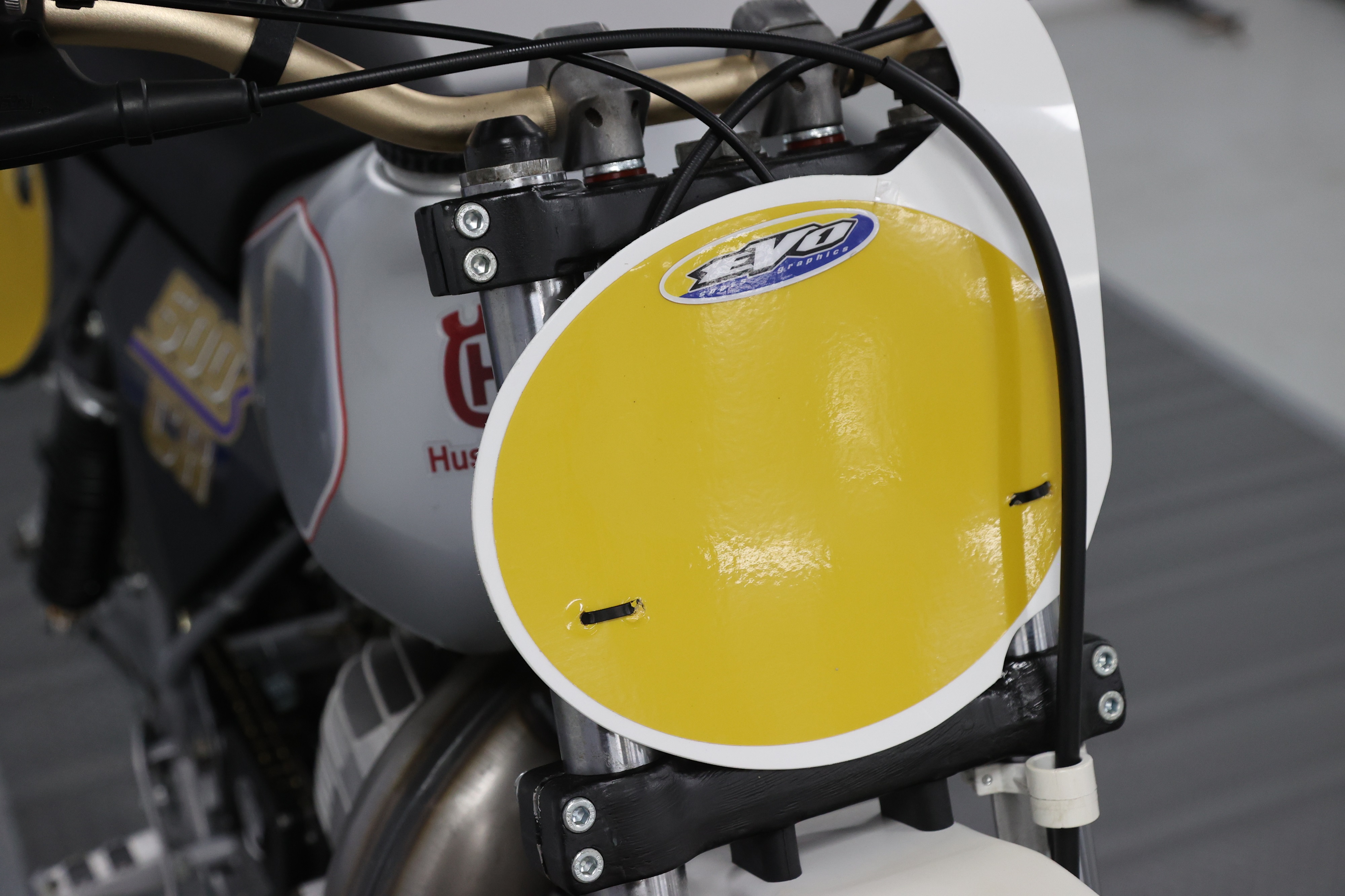 Lot 14 - 1982 Husqvarna CR500 Silver Streak
