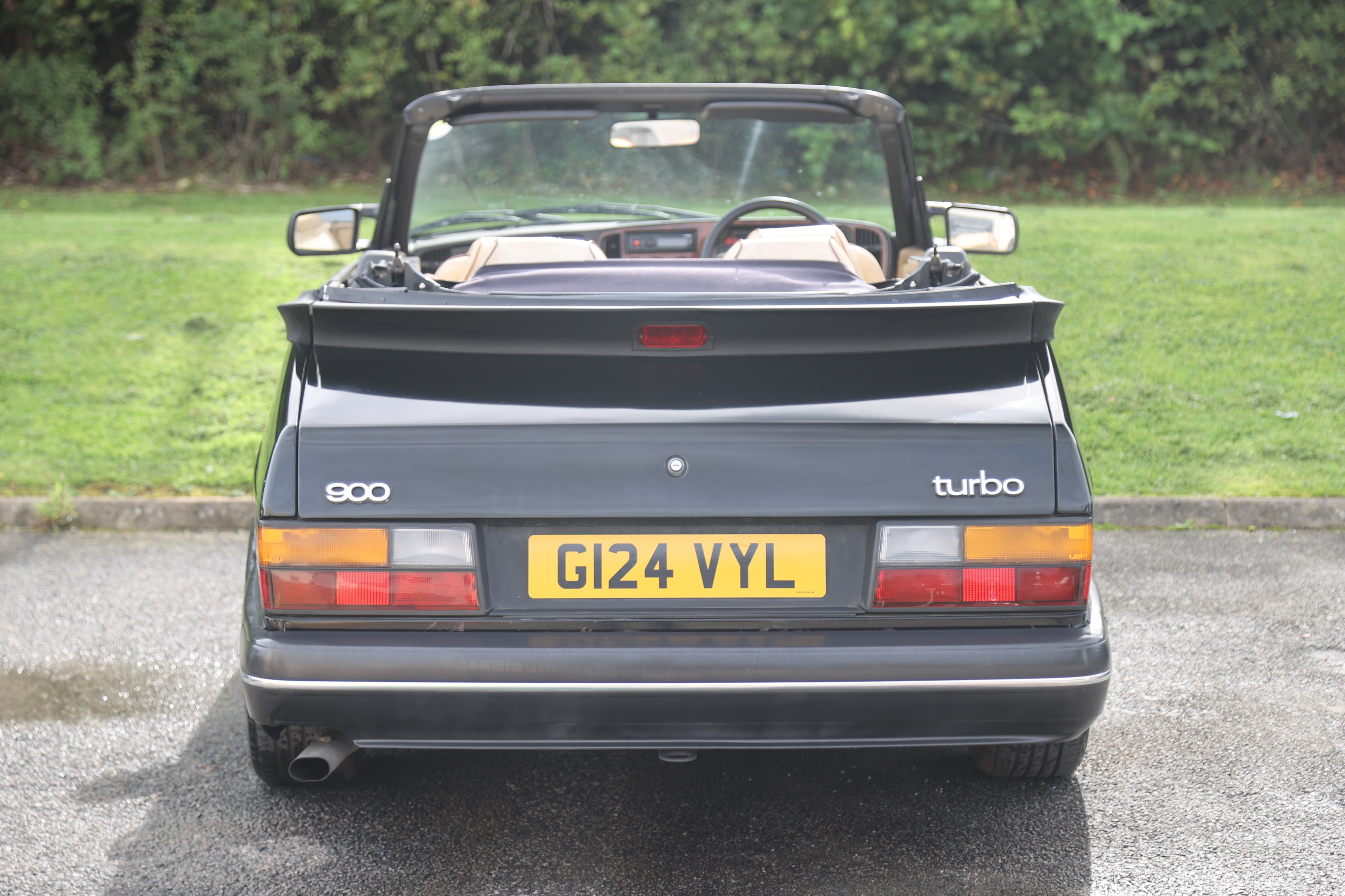 Lot 178 - 1990 Saab 900 Turbo 16V Convertible
