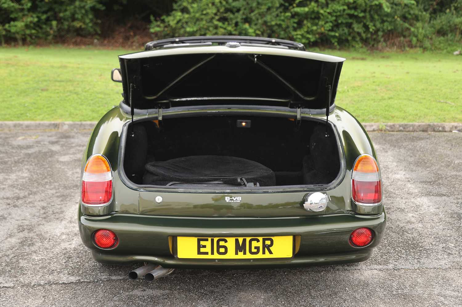 Lot 160 - 1995 MG R V8